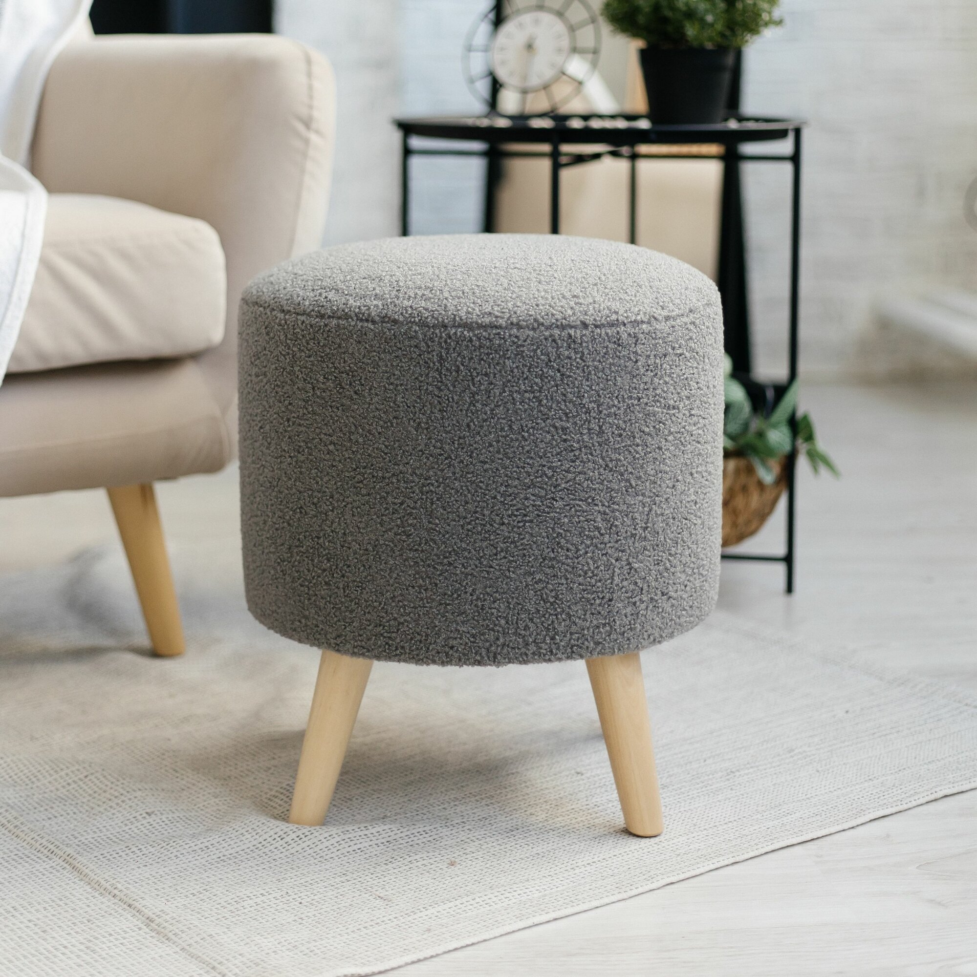 Пуфик Букле серый, круглый на деревянных ножках в спальню и прихожую.