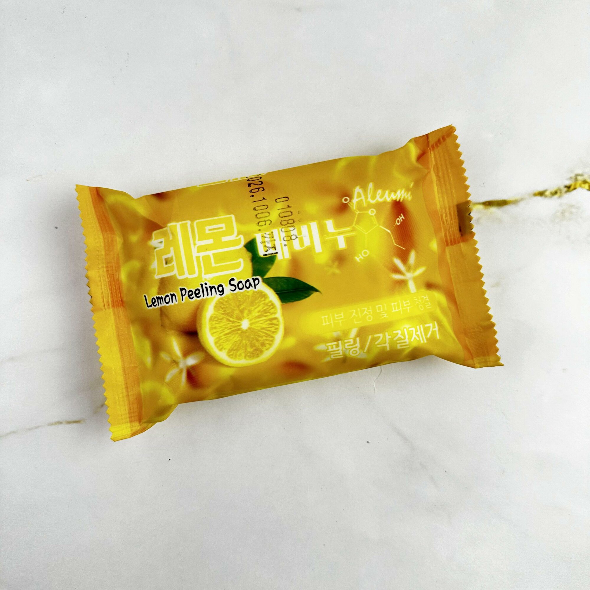 Пилинг-мыло Aleumi, с экстрактом лимона, 150г