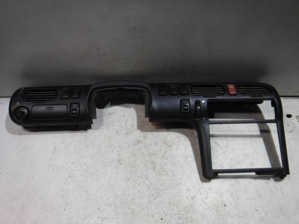 Панель Mazda 626 GE GA7B55310H