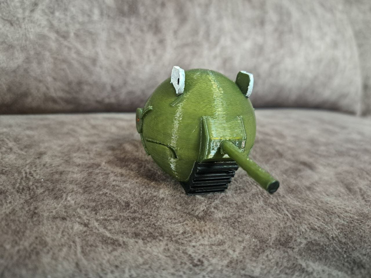 Шаротанк "Геранд ИС-360" КВ44, интерактивный, пластик, 8,5 см