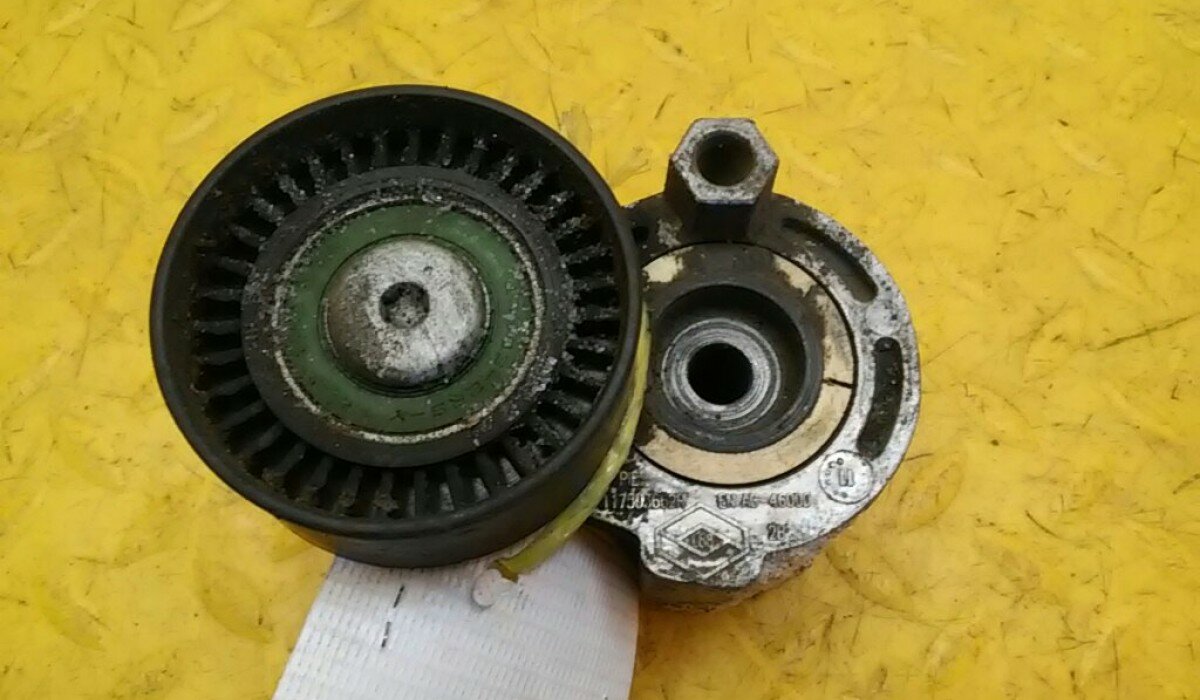 Ролик Fluence Renault 117503662R