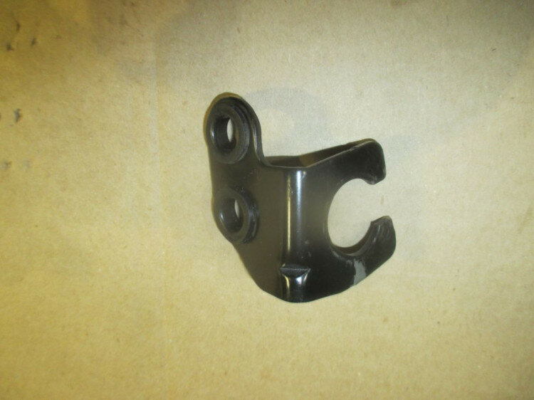 Кронштейн крепления троса переключения 96462231 АКПП ZF16 96286025 Шевроле Лачетти - N-15