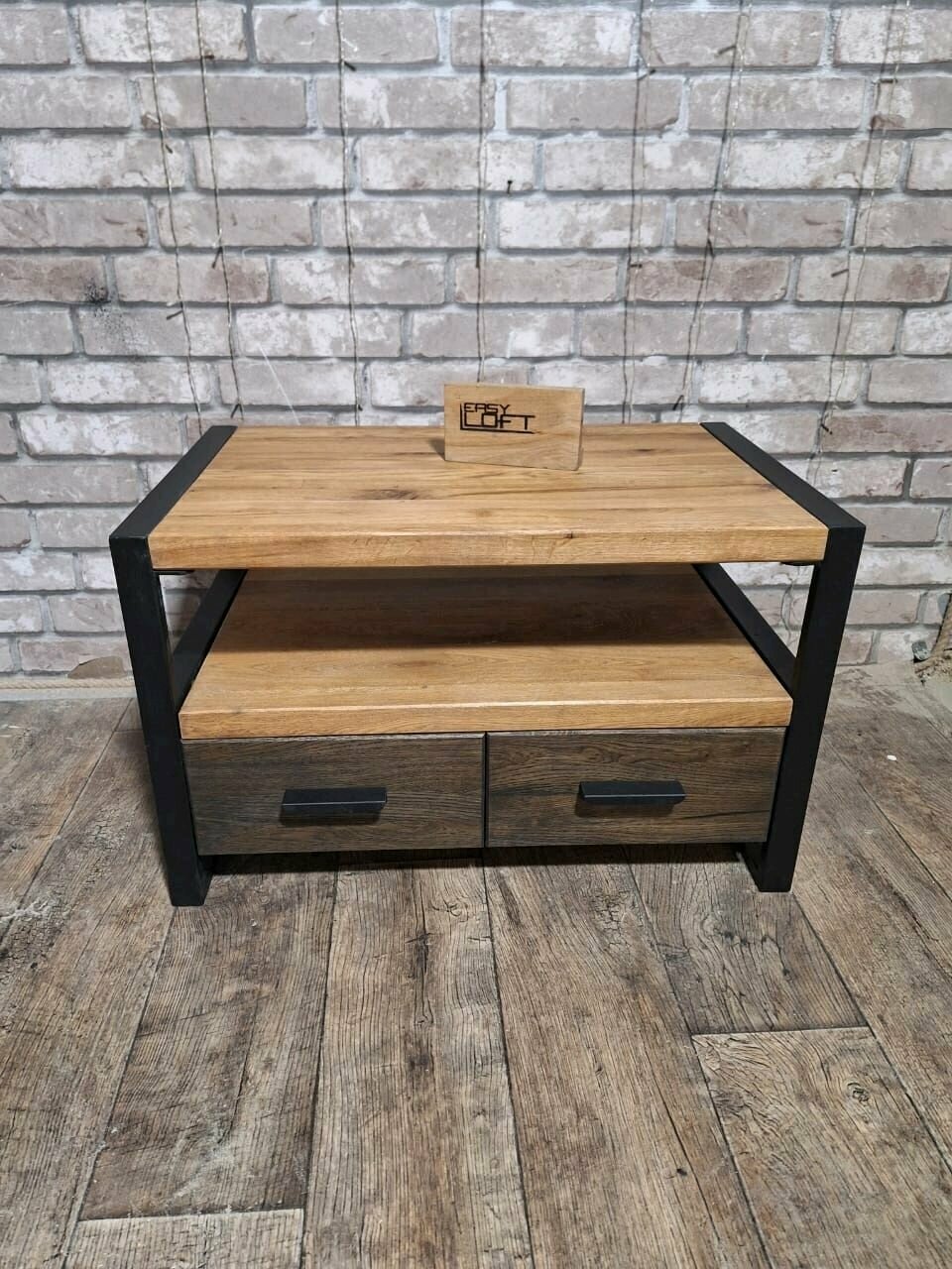 Тумба "EasyLOFT" в стиле лофт под ТВ из дуба с ящиками, в гостиную, для дома и офиса, 80х50х40 см.