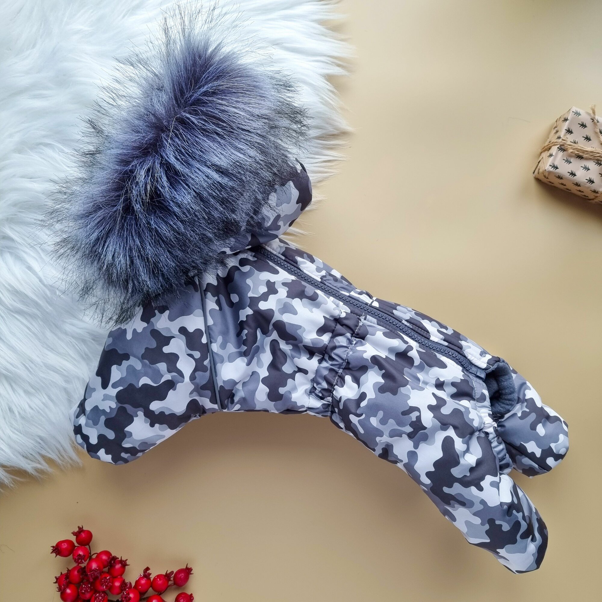 Комбинезон зимний со съемным капюшоном, серый камуфляж, р-р34