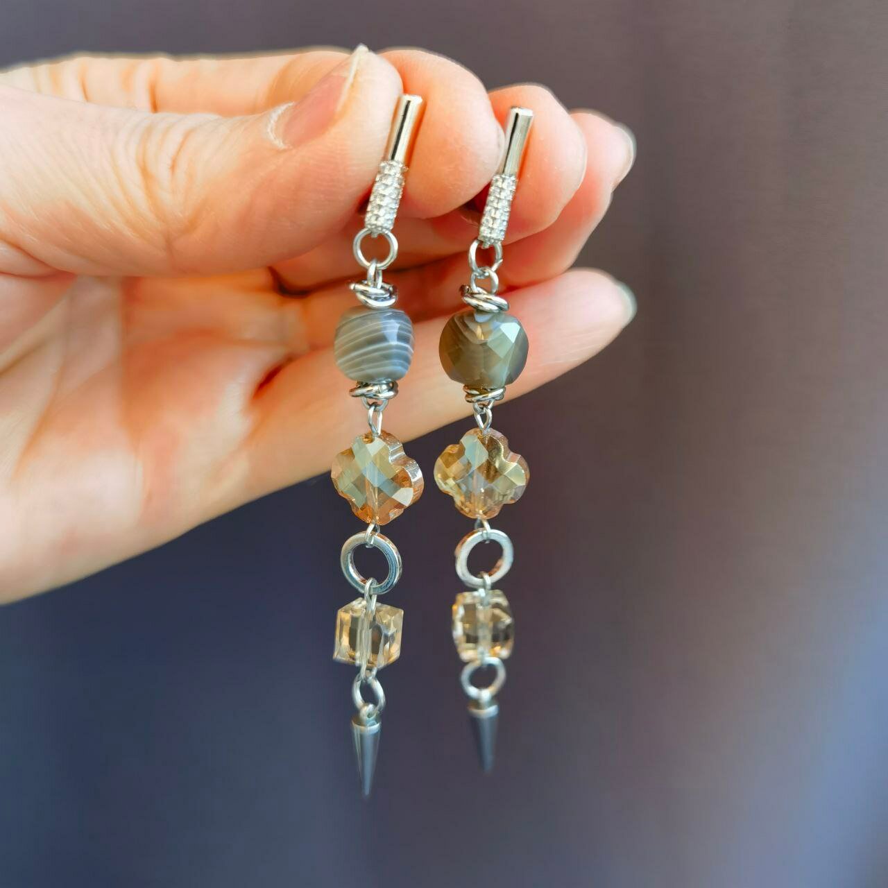 Серьги с подвесками Камни Елены, агат