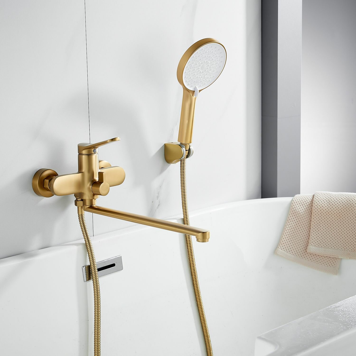 Смеситель для ванны с длинным изливом Shevanik S4322