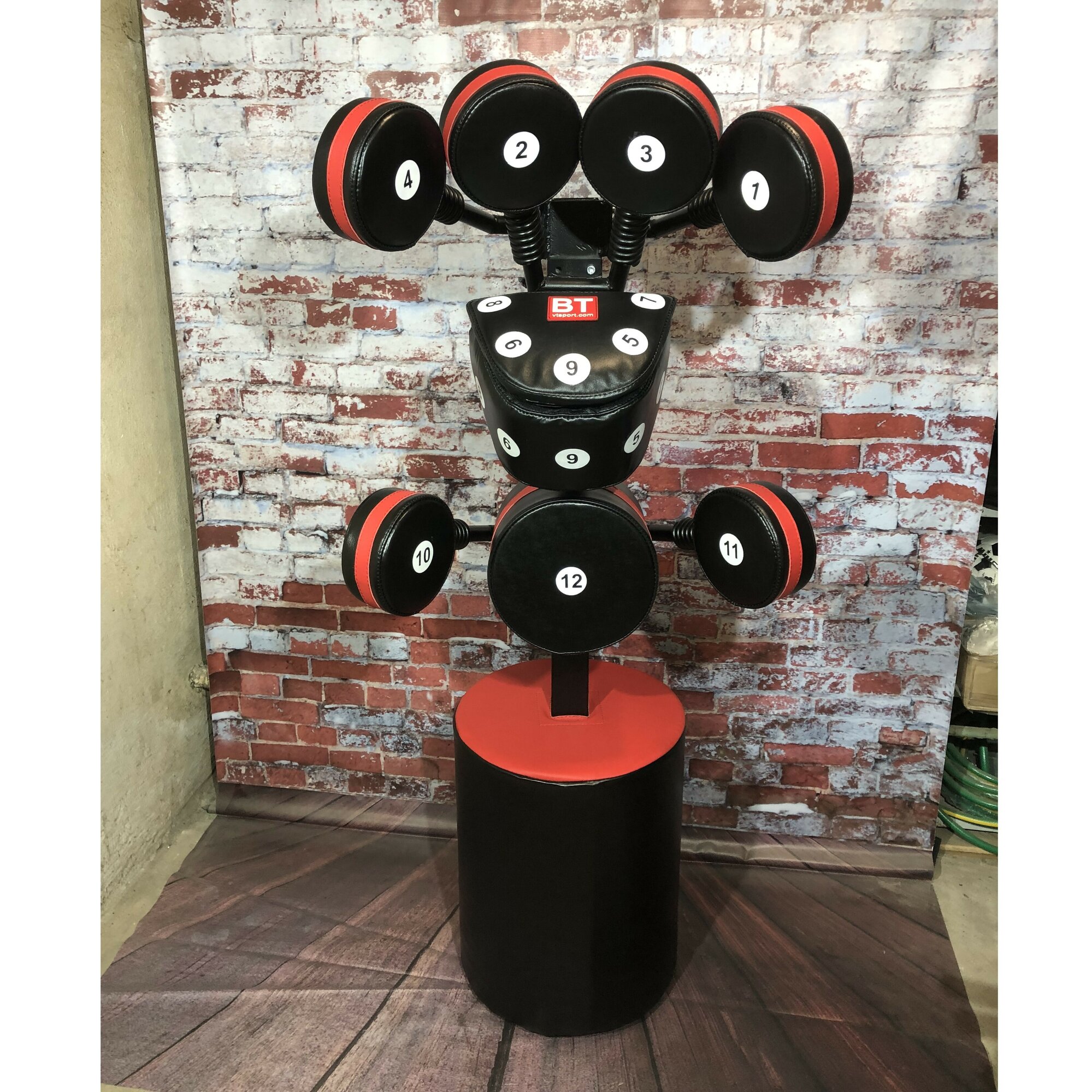 Тренажер для бокса Boxing Tower ВТ-01НП