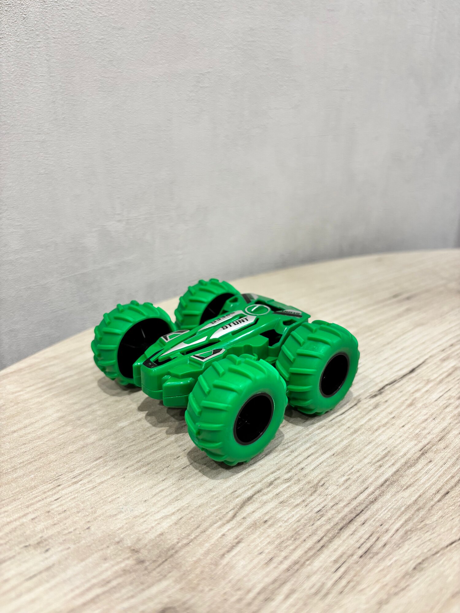 Детская машинка "Вездеход", инерционный механизм, зеленый цвет, 1 шт.