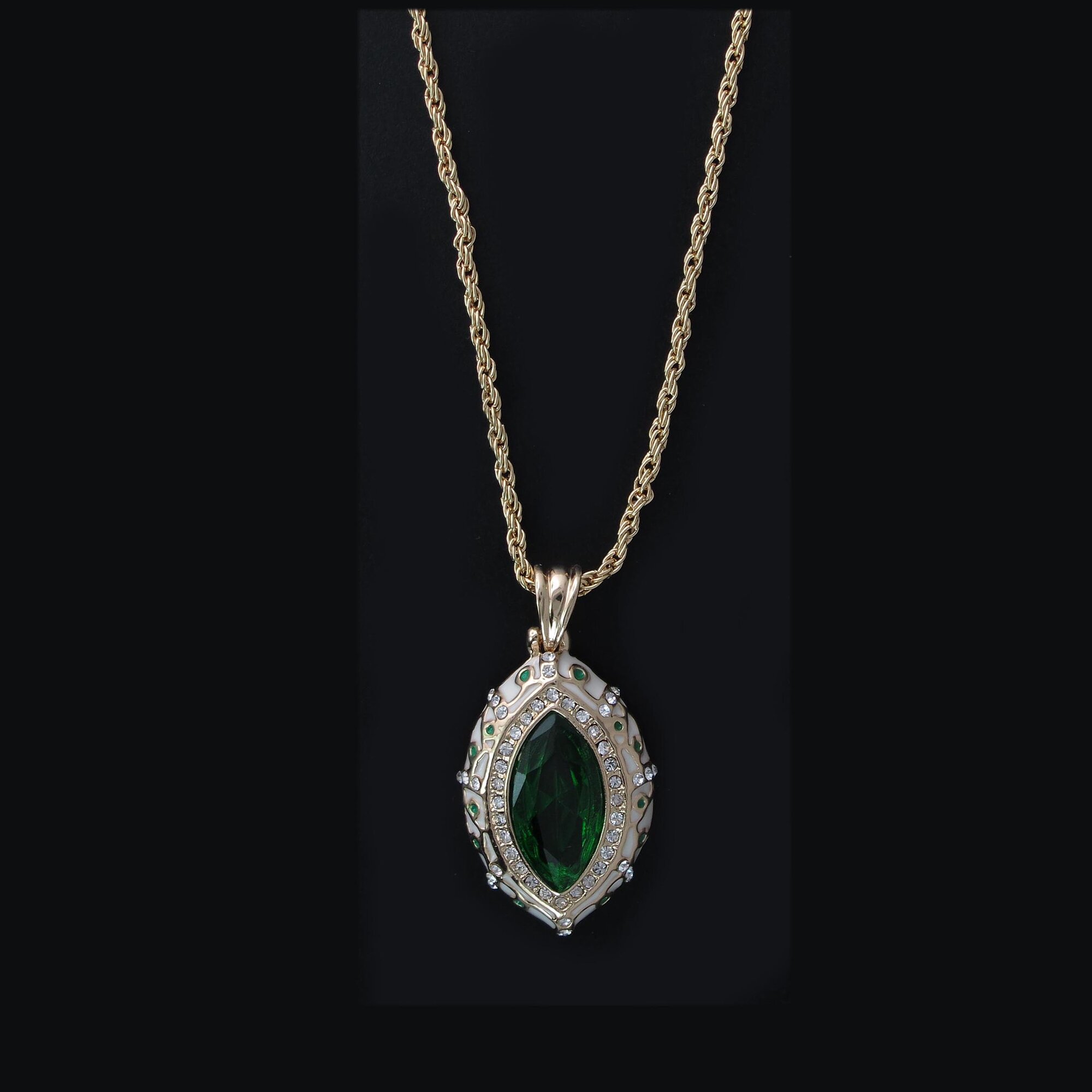 Колье, кристалл