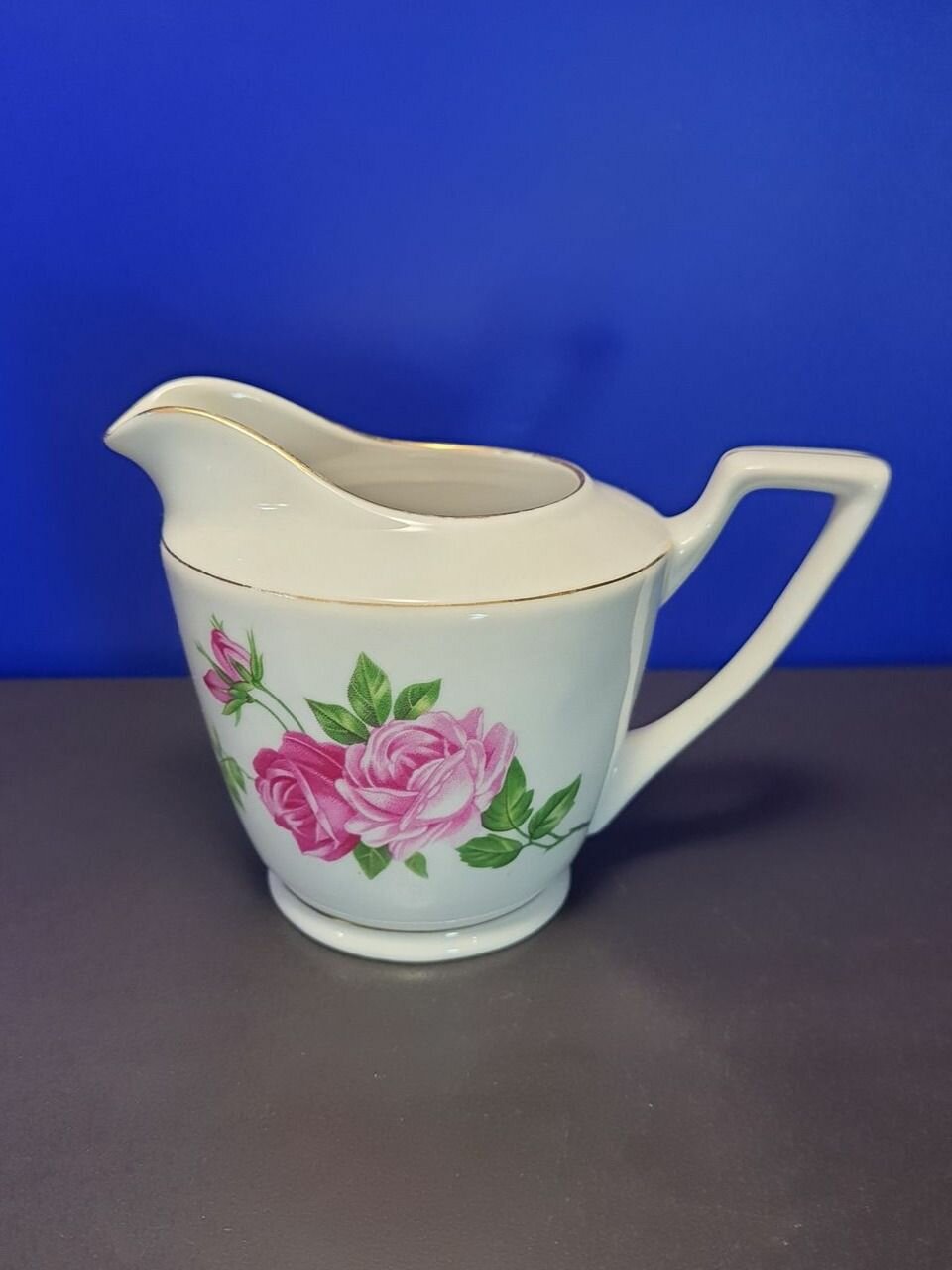 Винтажный сливочник молочник Розы фарфоровый, Китай, 70-80е