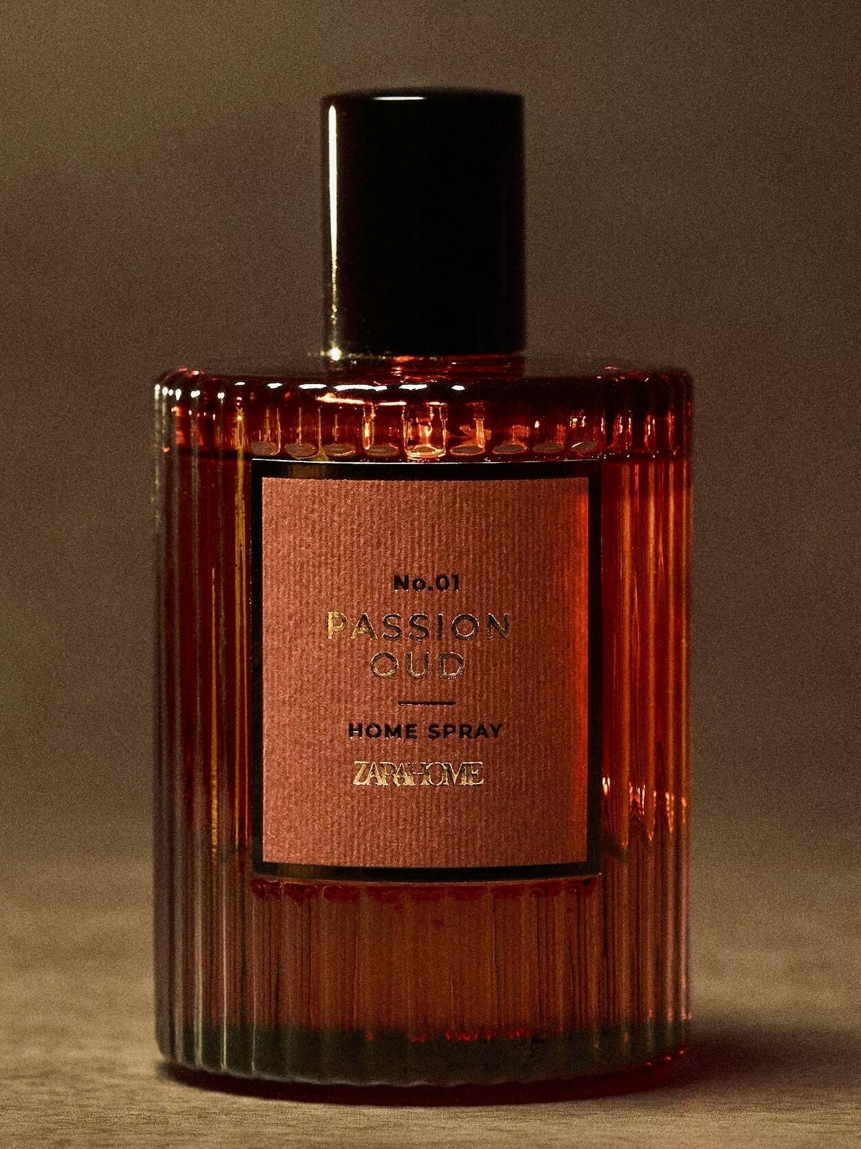 Zara Home PASSION OUD Спрей для дома / Аромат для дома 90 мл