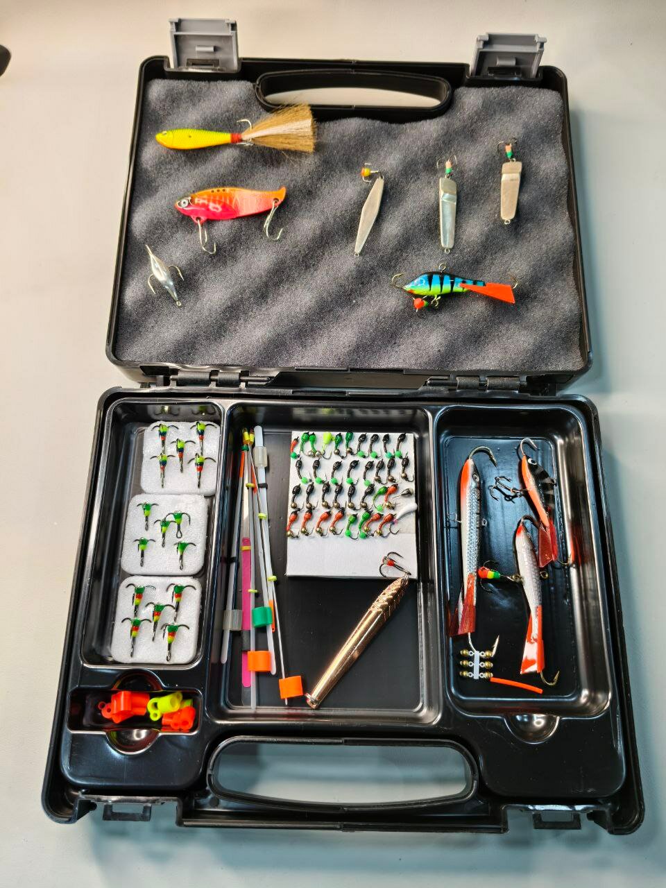 Ящик рыболовный, рыболовный органайзер, коробка для рыбалки 23 х 20 х 5,5 см