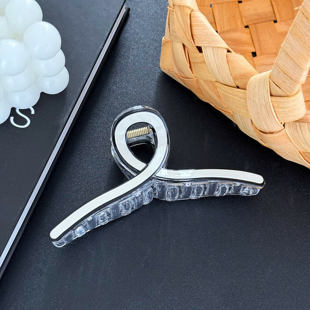 Заколка для волос белая акула модный аксессуар для стильных причесок и летних образов для женщин 13 см