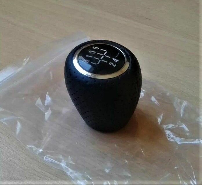 Ручка МКПП переключения 5-ступенчатой коробки передач перфорированная кожа на Шевроле Круз Chevrolet Cruze (2008-2014 г. в.)