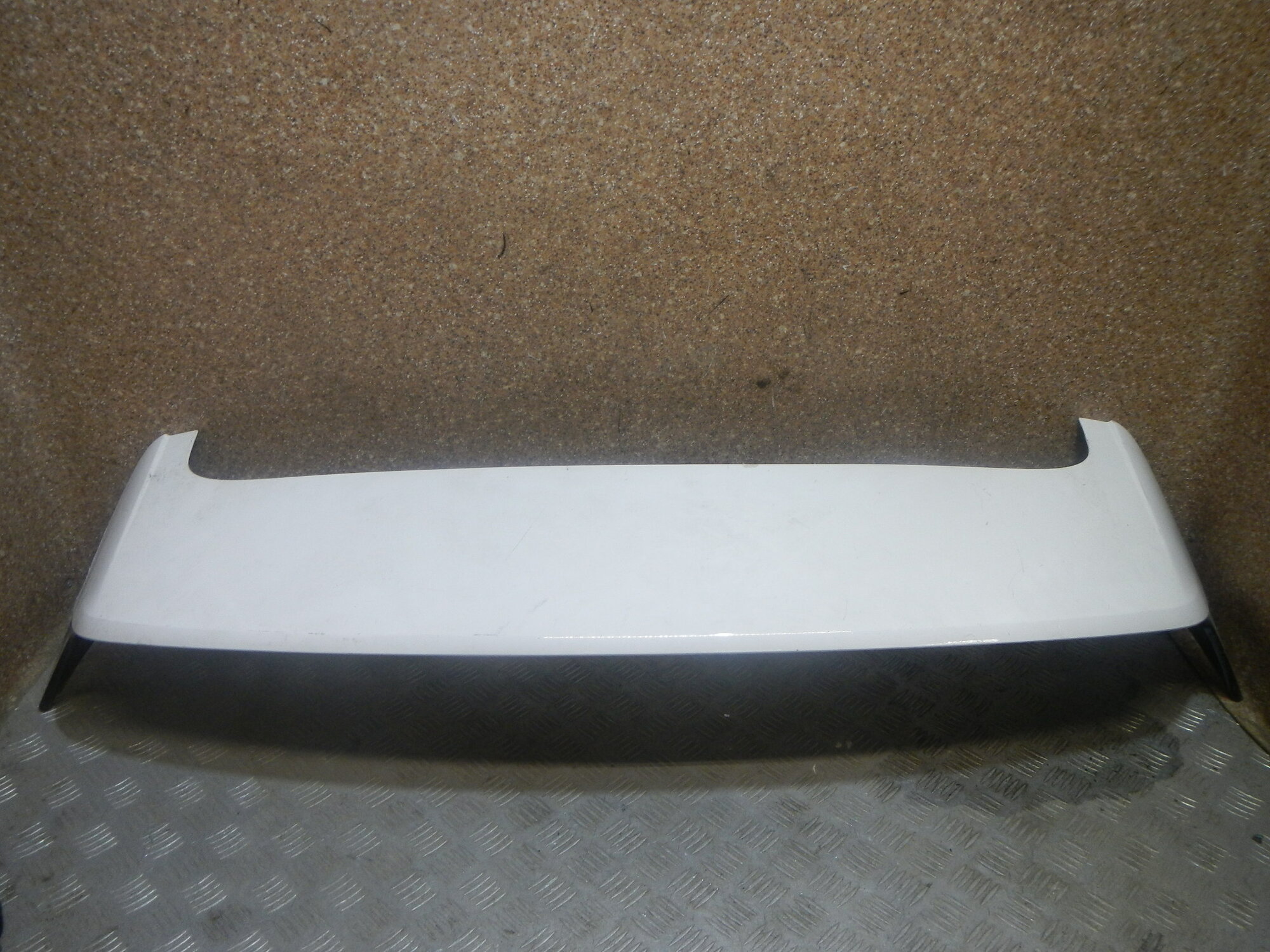 Б/У Спойлер (дефлектор) багажника, KIA (Киа)-SPORTAGE (16-20) KIA SPORTAGE (16-20) Небольшая трещина, расплавлен. 568555...