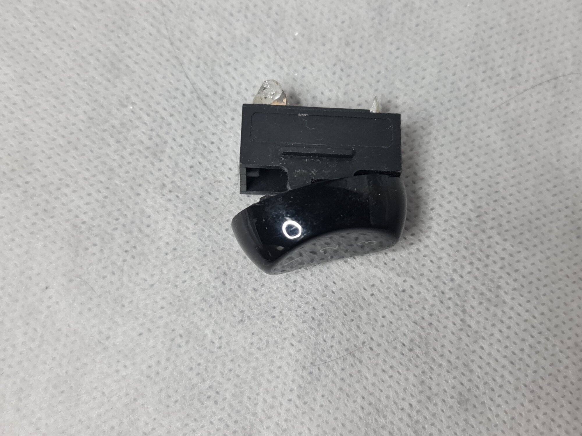 Кнопка переключения режимов 1-2-3 фена Bosch Ion AC 2300, б/у, в хорошем состоянии, готово к использованию