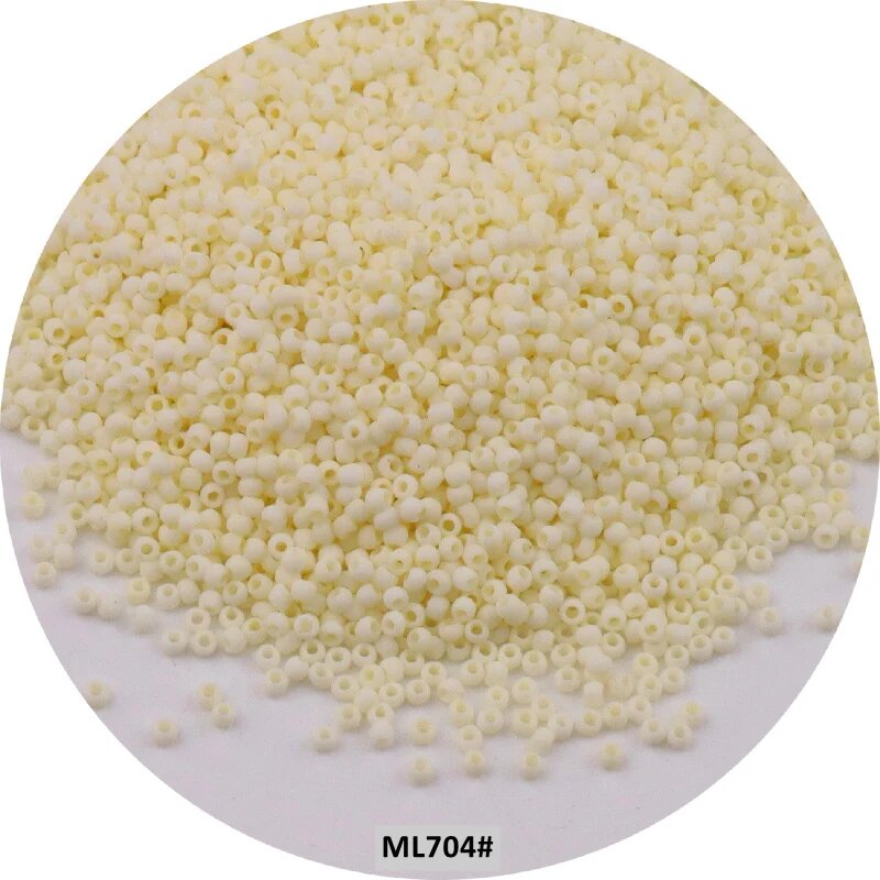 Белые стеклянные бусины ML704 Ivory 1,5 мм