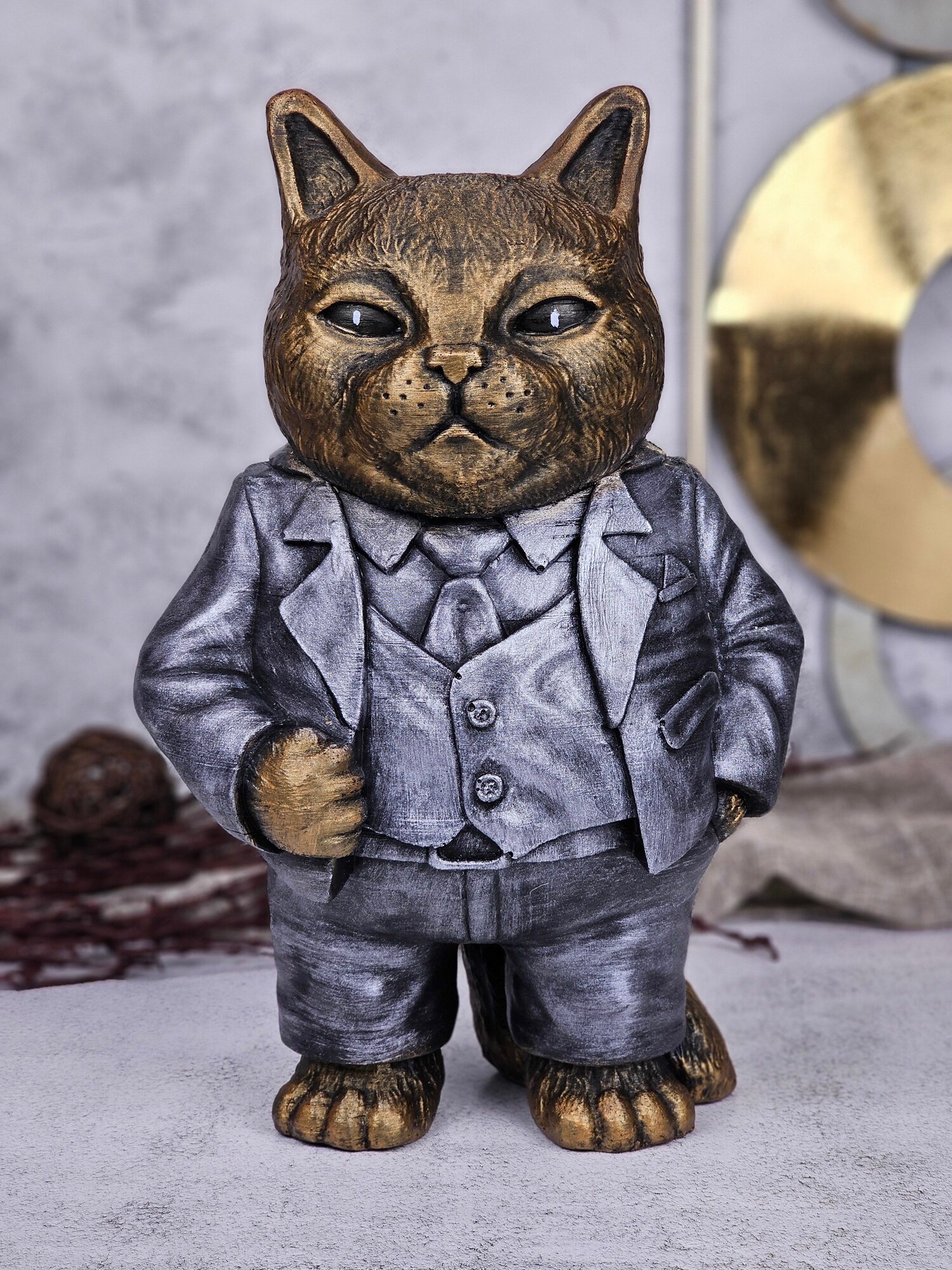Статуэтка-копилка из искусственного камня (полистоуна) Кот Босс бронзово-серебристый