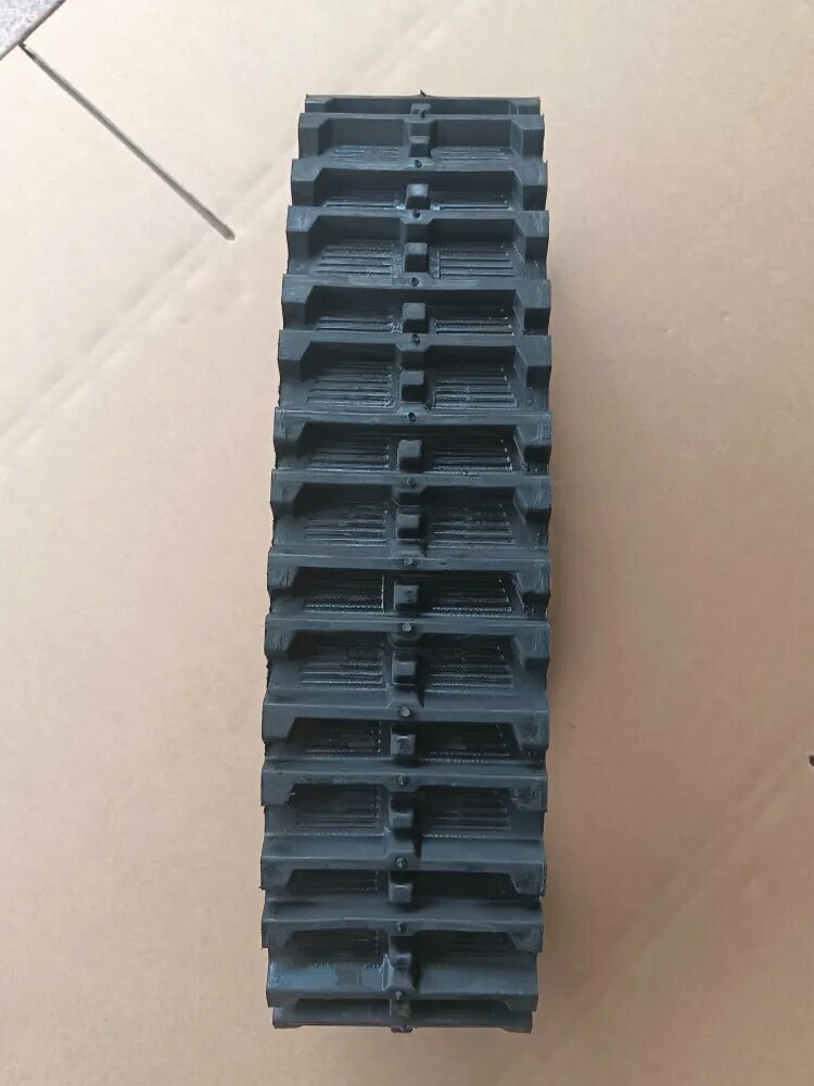 Гусеница снегоуборщика универсальная (ширина-118*60*23/ 115 *60* 23 мм)