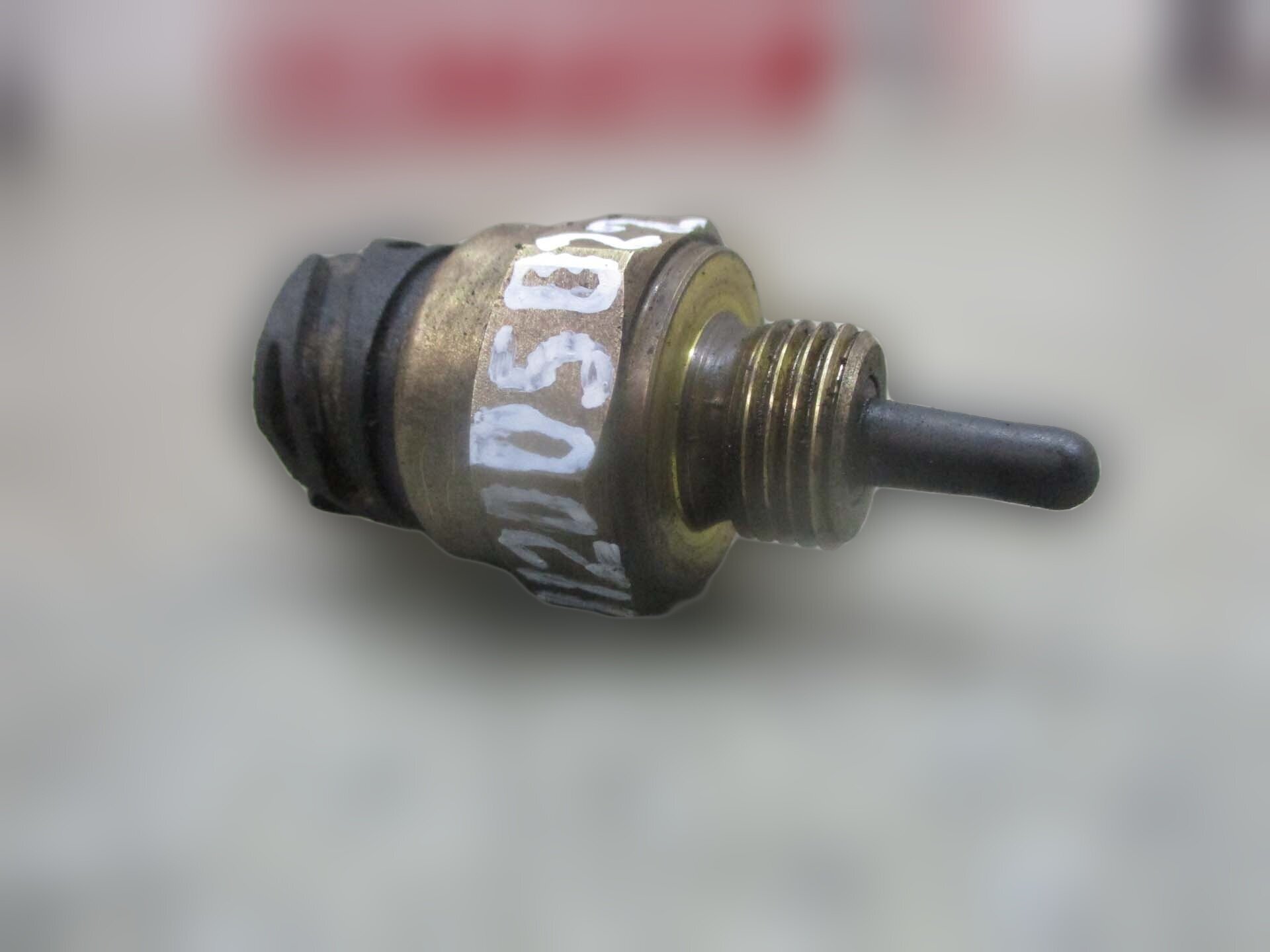 Датчик температуры двигателя D2876LF12 MAN TGA