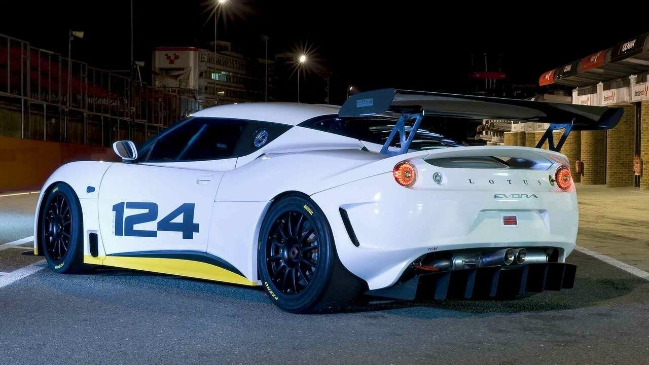 Картина на холсте 110x60 LinxOne "Авто, машины, мото, транспорт" интерьерная для дома / на стену / на кухню / с подрамником