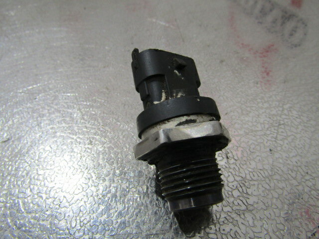 Датчик давления топлива MAN TGA, TGX, TGS