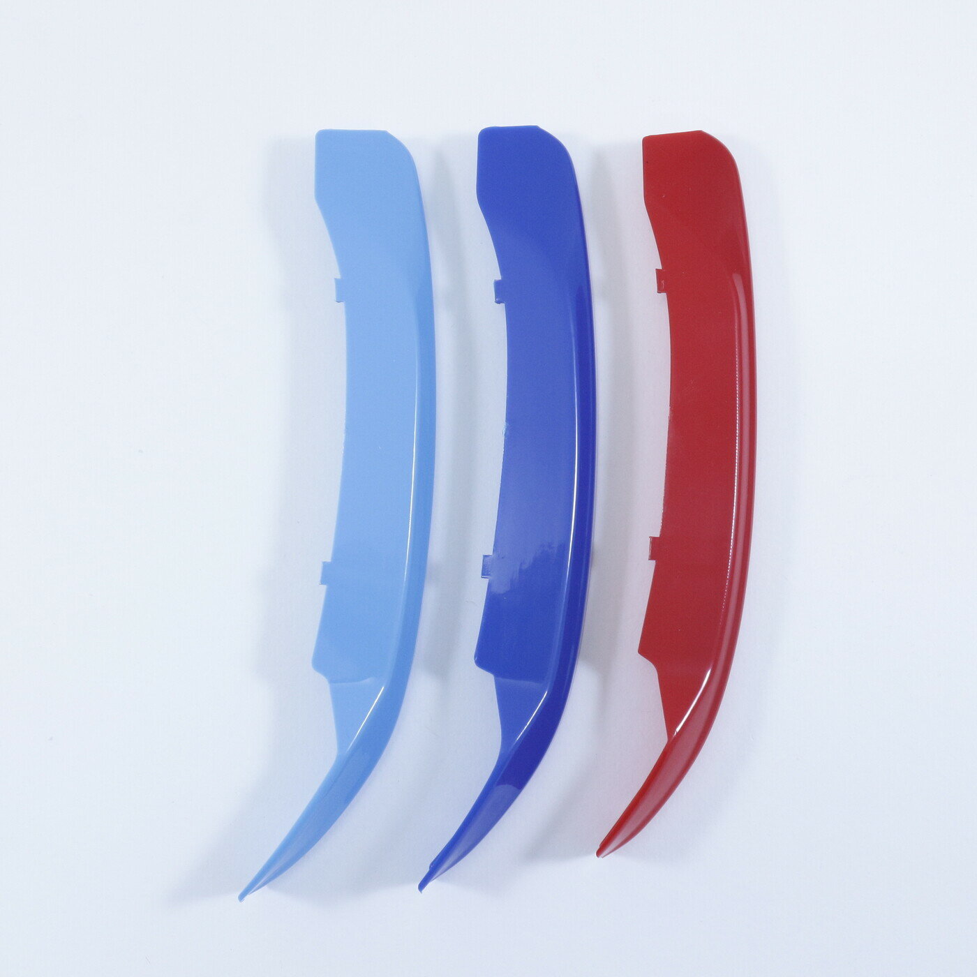 Декоративная накладка на решетку радиатора BMW X1 F48 2016+