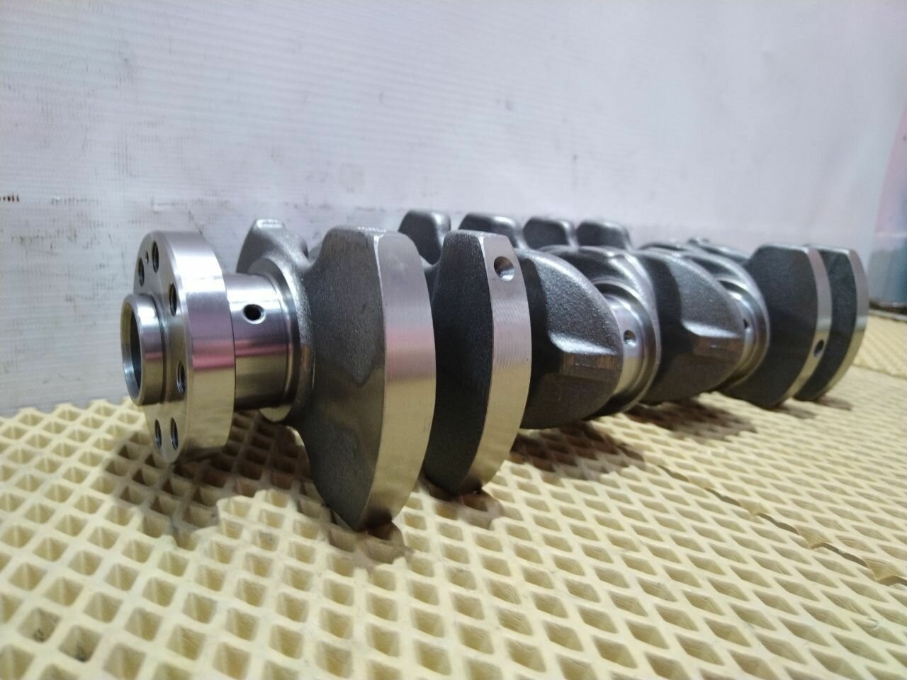 Коленвал 1ZZFE ZZE122 ZZE142 ZZV50 6отв