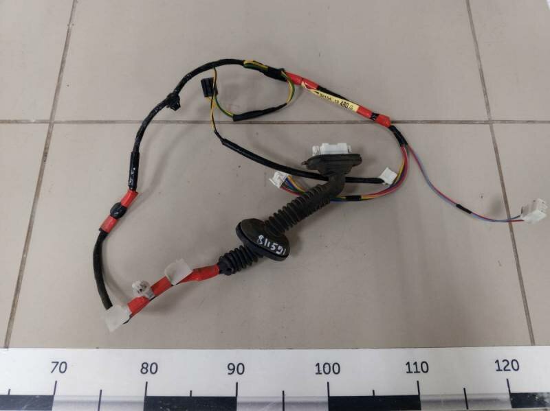 Проводка двери Toyota Auris E150 2006-2012 кат.номер: 8215412480