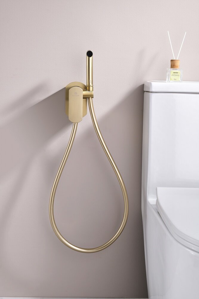 Гигиенический душ скрытого монтажа из латуни от бренда Ganzer GZ06157-S матовое золото