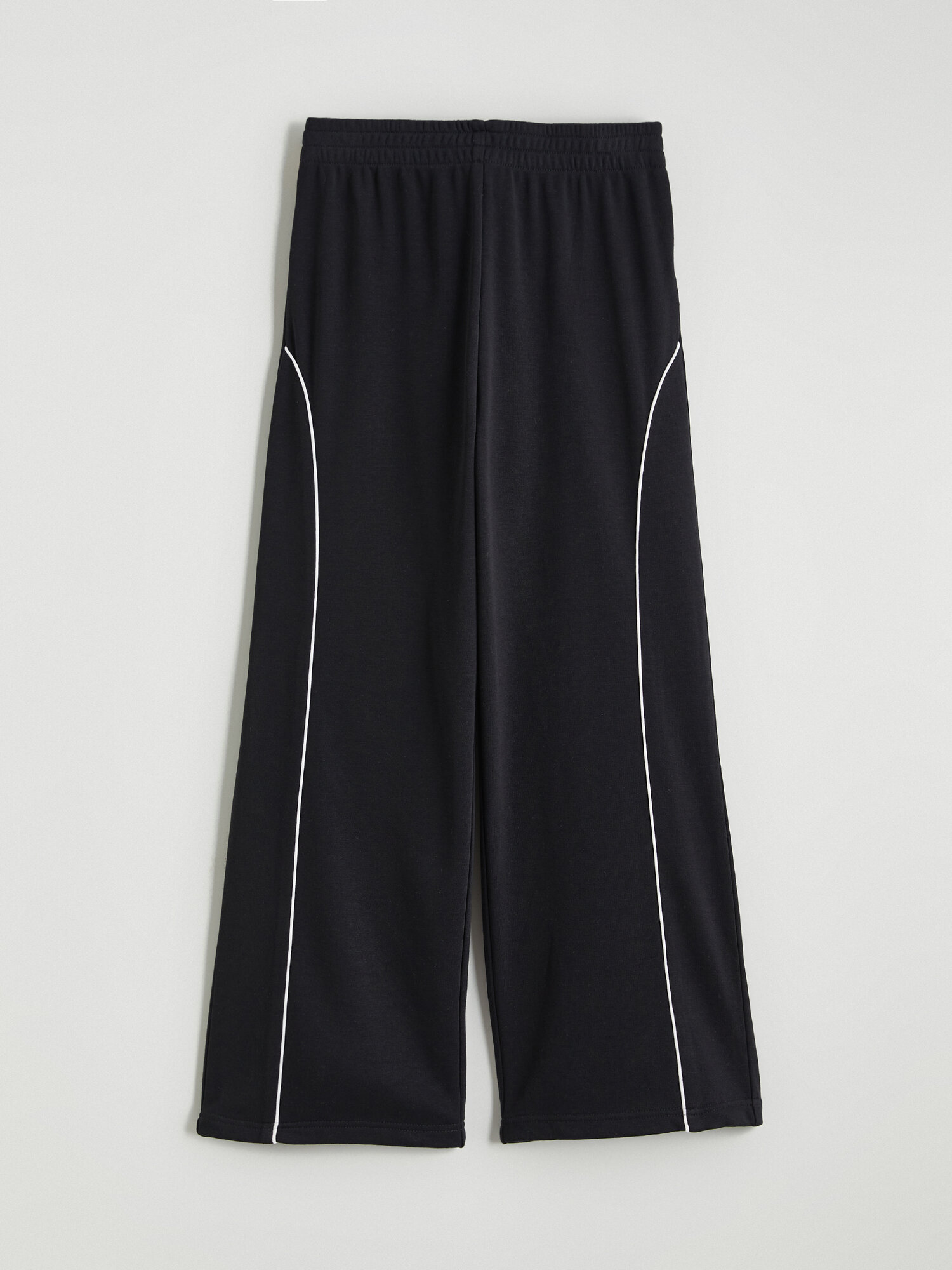 Брюки спортивные