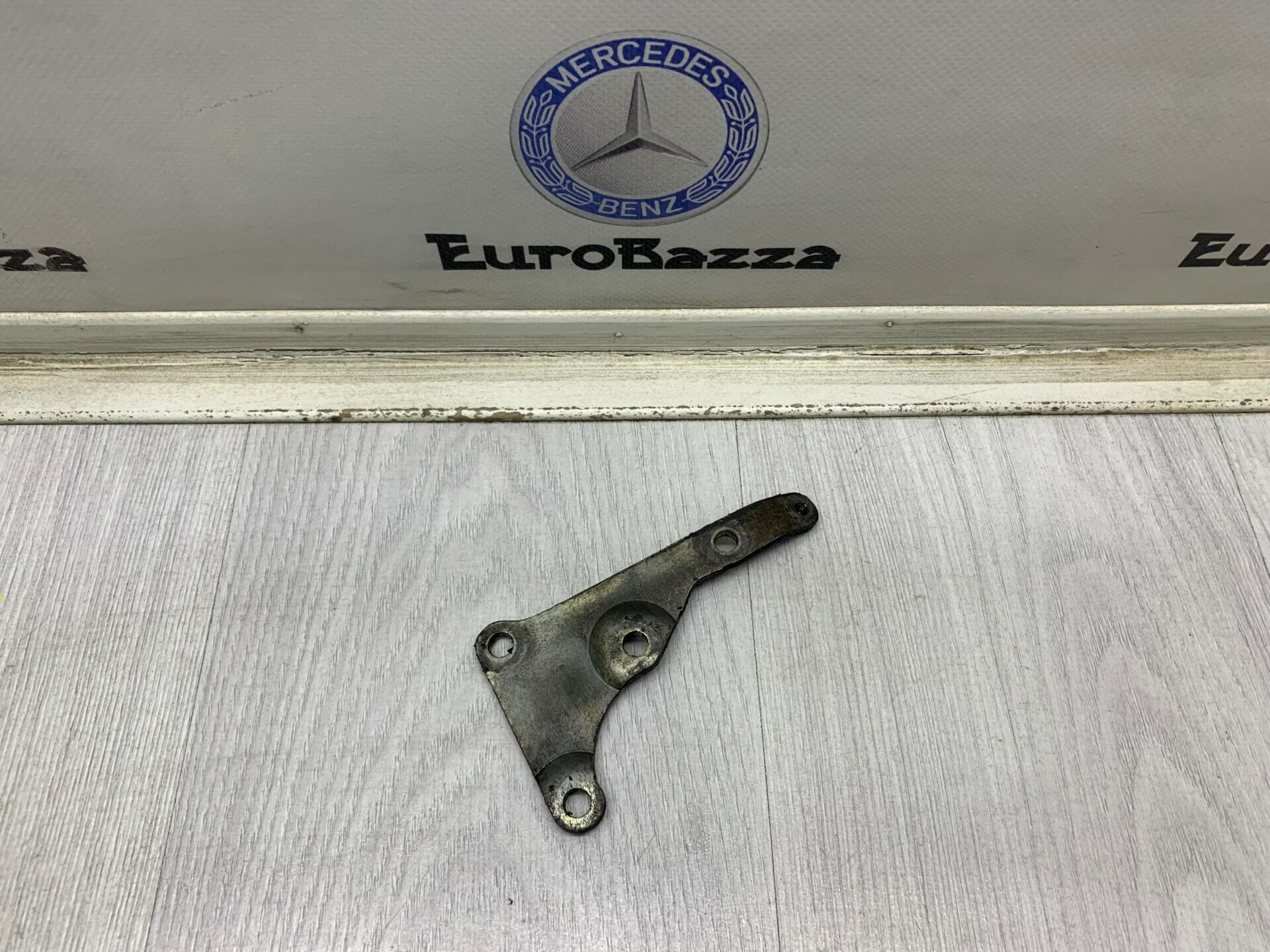 Кронштейн ГУРа Mercedes W203 7691040332