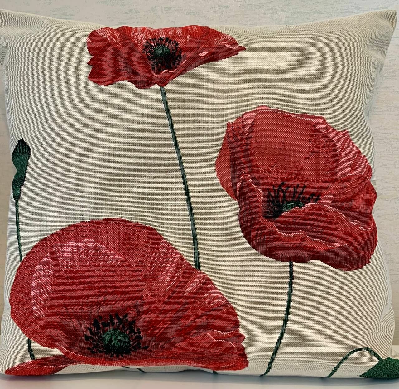 Гобелен, гобеленовая интерьерная наволочка "Маки 2" 43х43 см