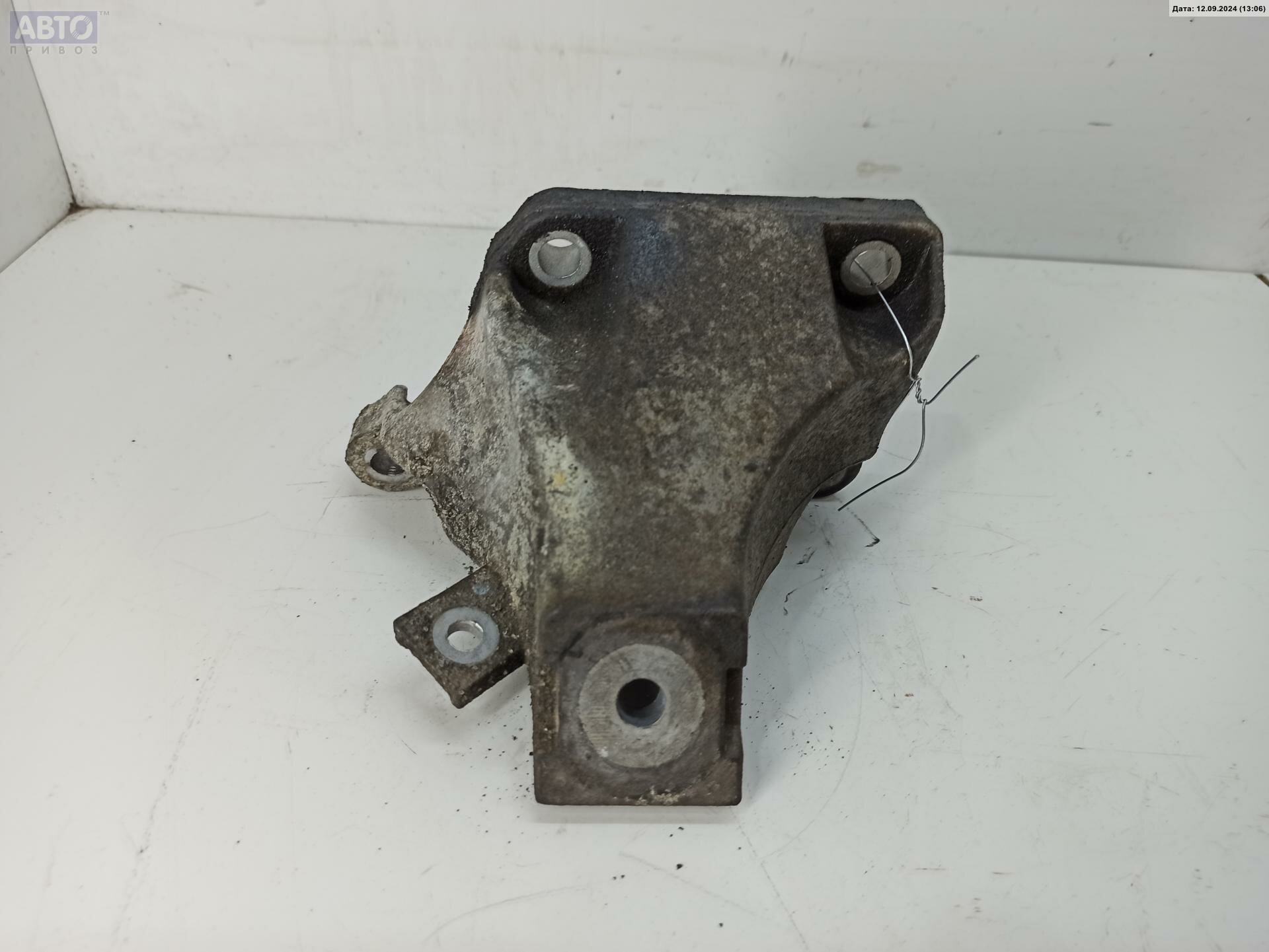Кронштейн двигателя опорный Audi A6 C6 (2004-2011)
