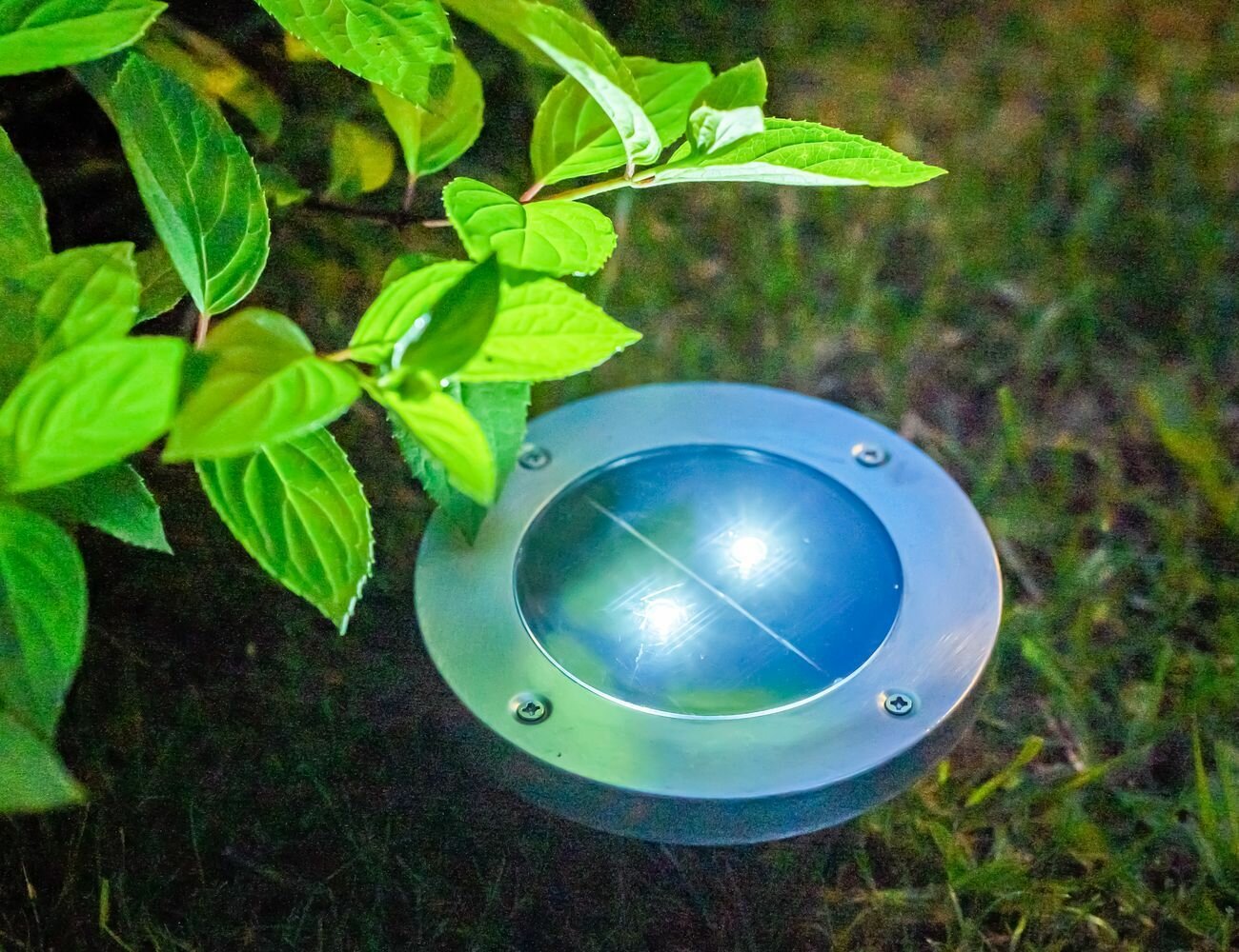 Садовый светильник на солнечной батарее Солар (Solar) прохладный блик, холодный белый LED-огонь, 13х12 см, Koopman International DX9300050