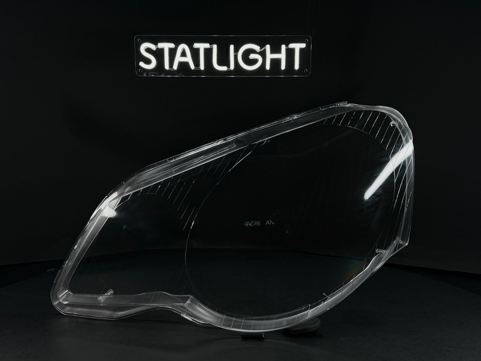 Левое стекло фары Volkswagen Polo 4 2005-2009