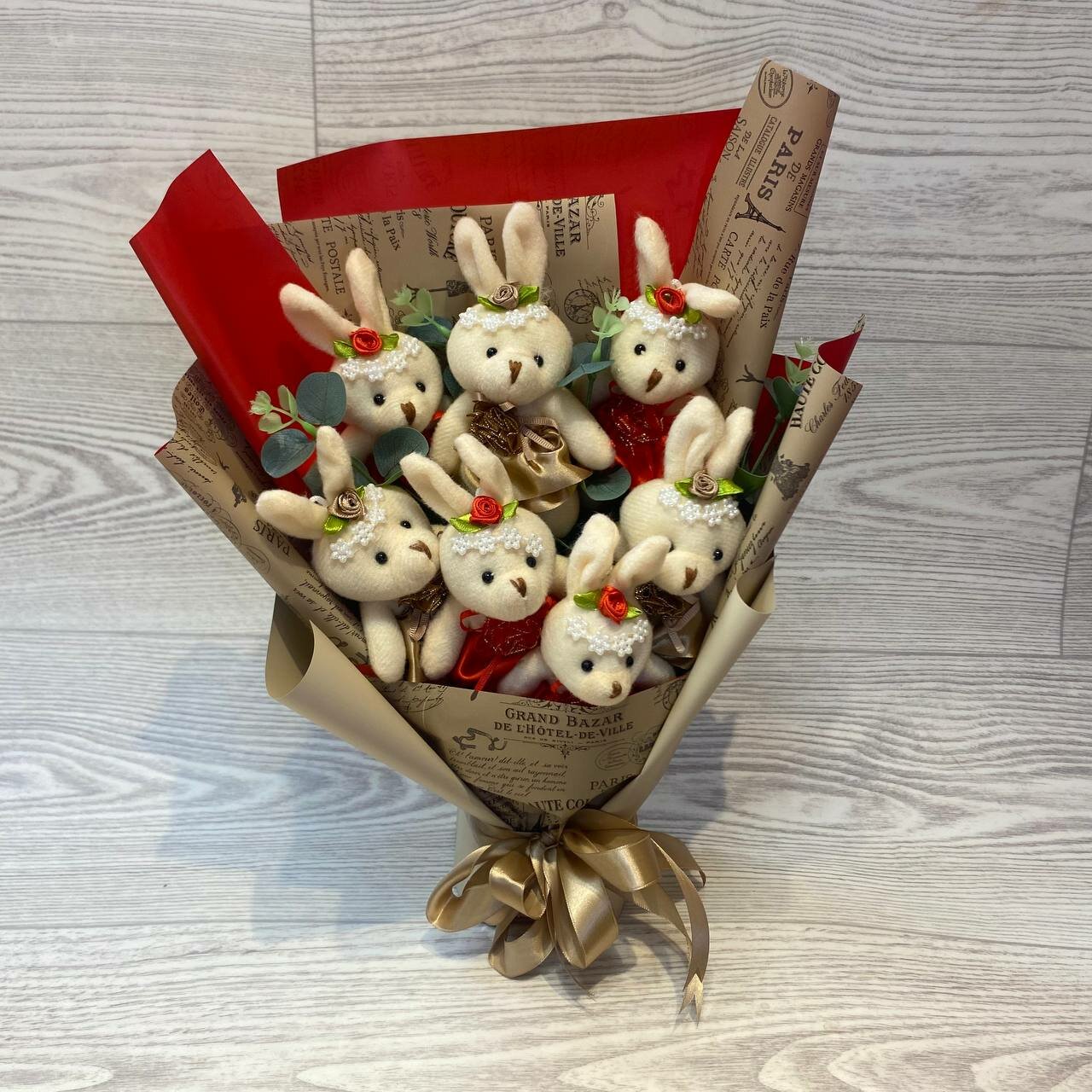 Набор мягких игрушек "Зайчики", на оазисе, в авторской упаковке, с лентой, 3-5 лет