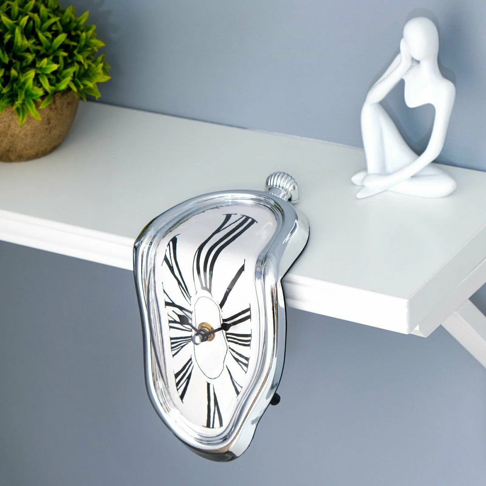 Часы настольные стекающие Стиль Сальвадора Дали, 17,5х11,5х14,5 см, Серебряный цвет