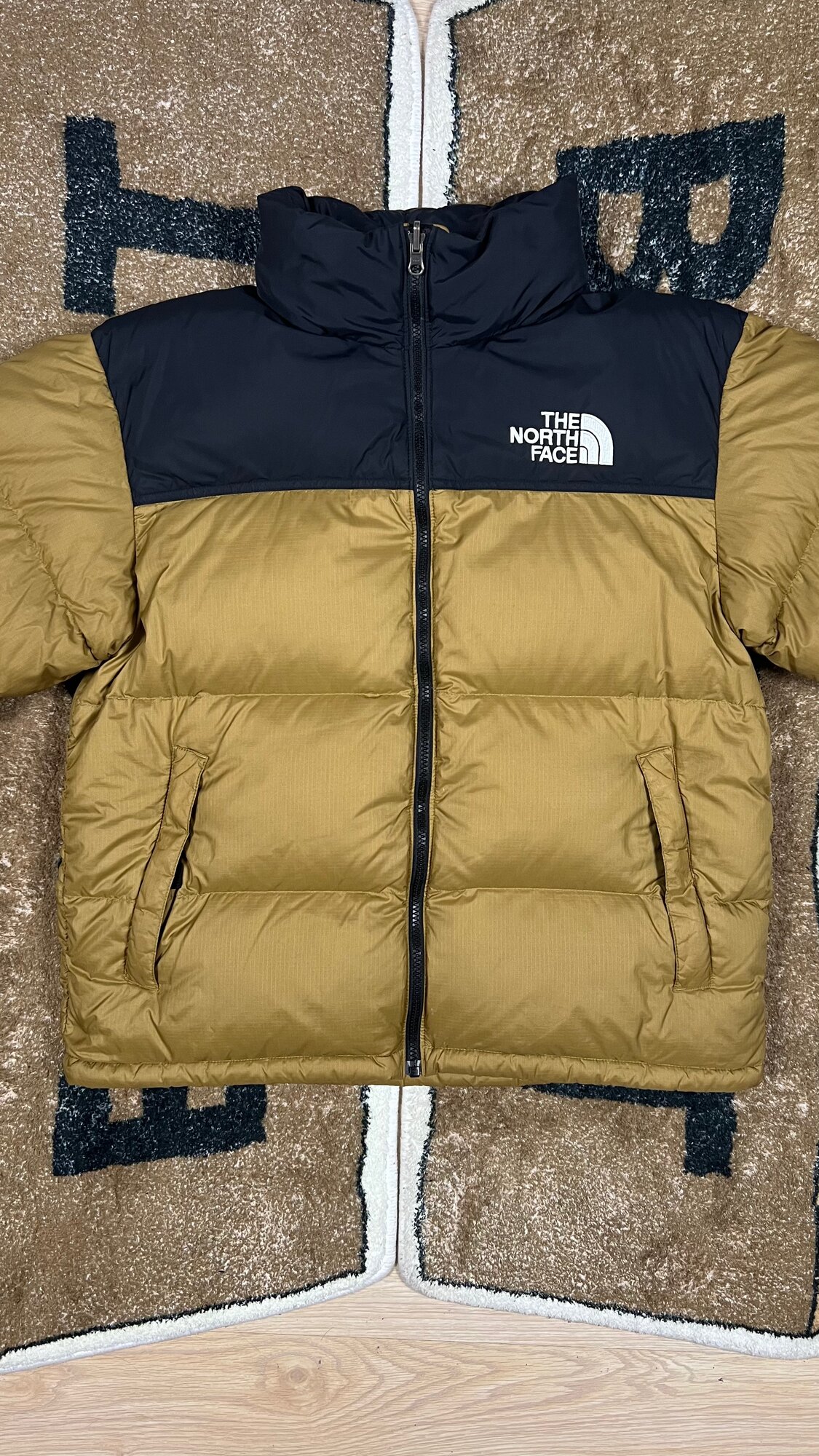 Пуховик The North Face 1996 Nuptse 700 BritishHaki, Зимний, Пух / Перо, Мужской