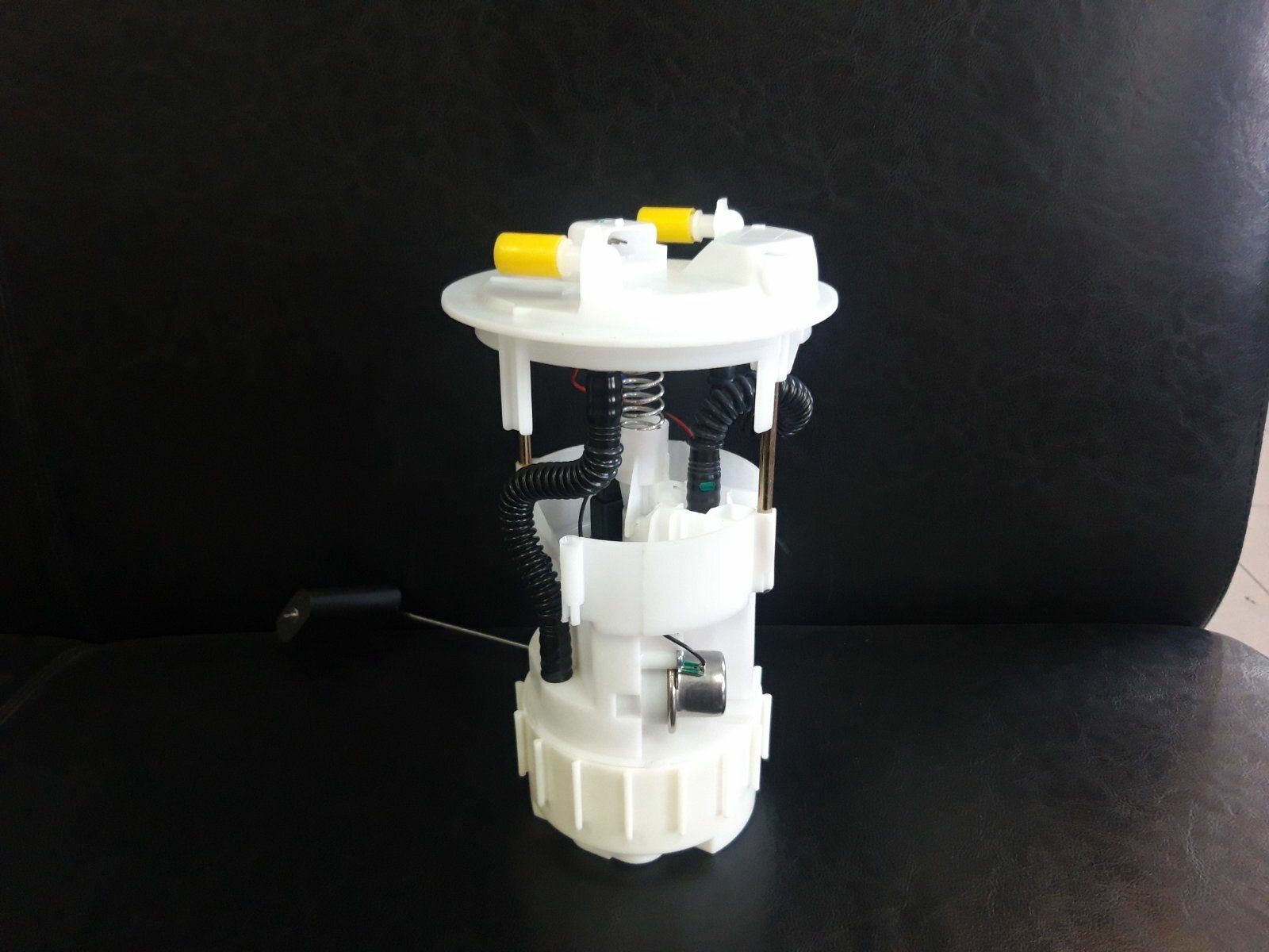 Топливный насос в сборе Рено Меган 2 с обраткой 02-08