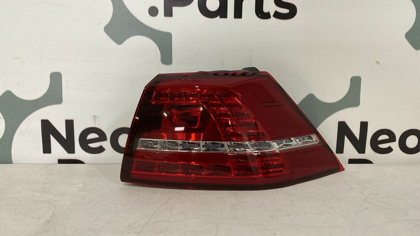 Фонарь правый внешний Led Dinamic VW Golf 7 2013-2020