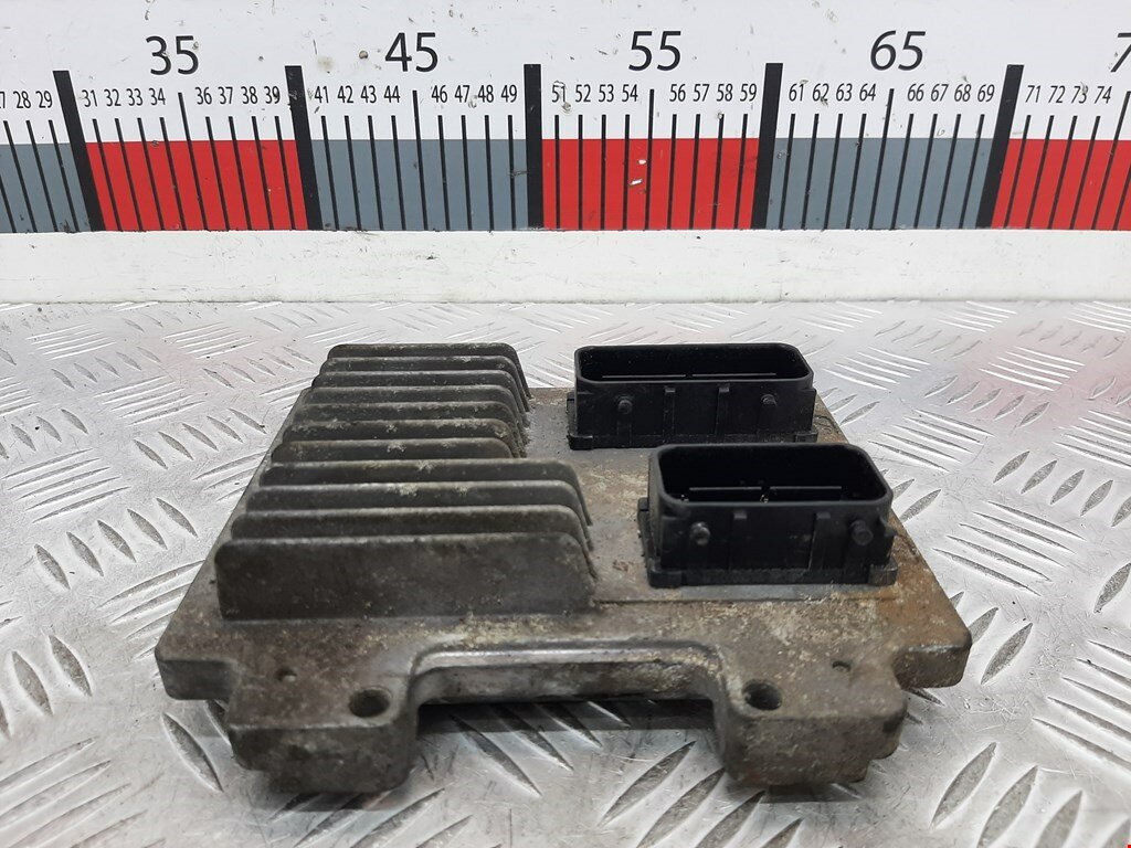 Блок управления двигателем Opel Corsa D 12679199 арт. 1832718