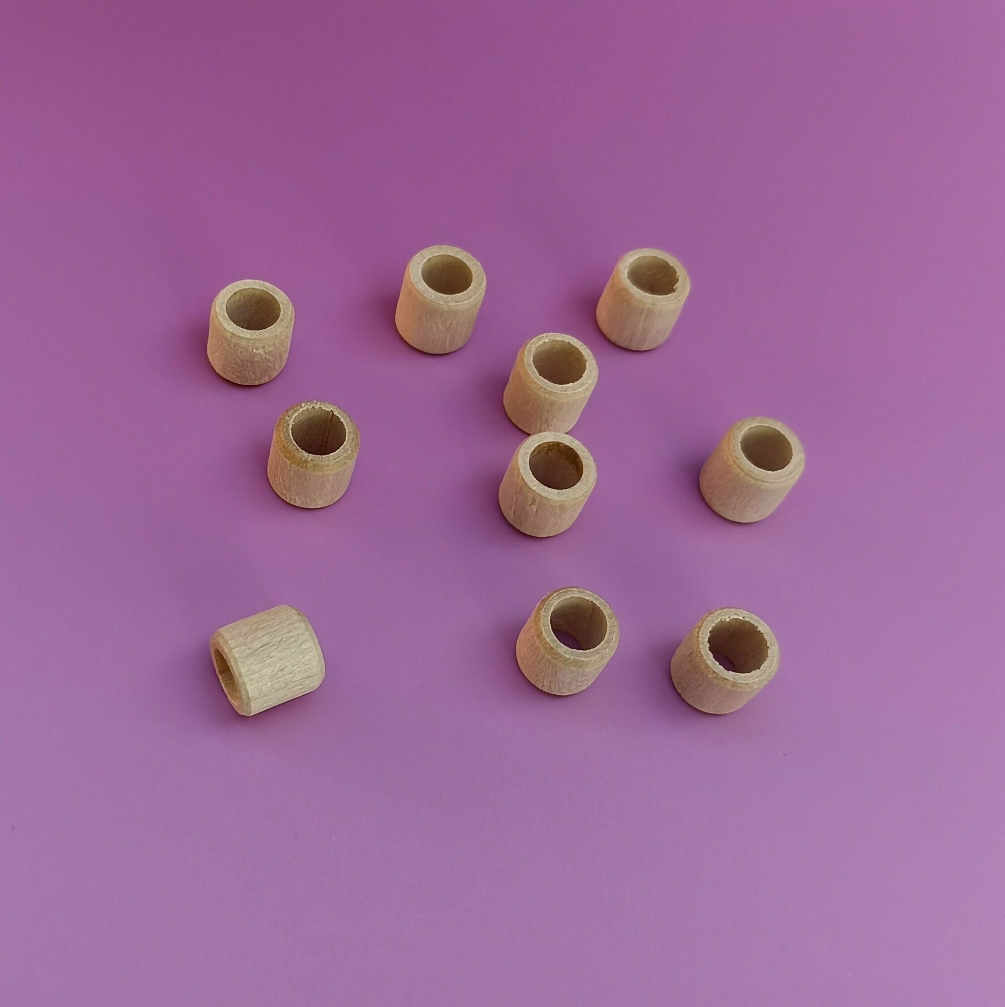 Деревянные рамные пробки диаметр 10 мм длина 10 мм сквозное отверстие 6,35 мм, граб, MEYNE Germany, для ремонта пианино и роялей