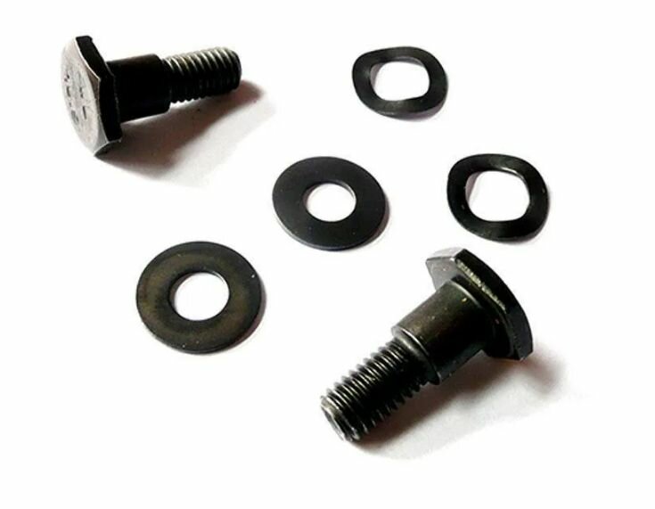 Болты сцепления бензотриммера с шайбами 33/43/52см3 2шт