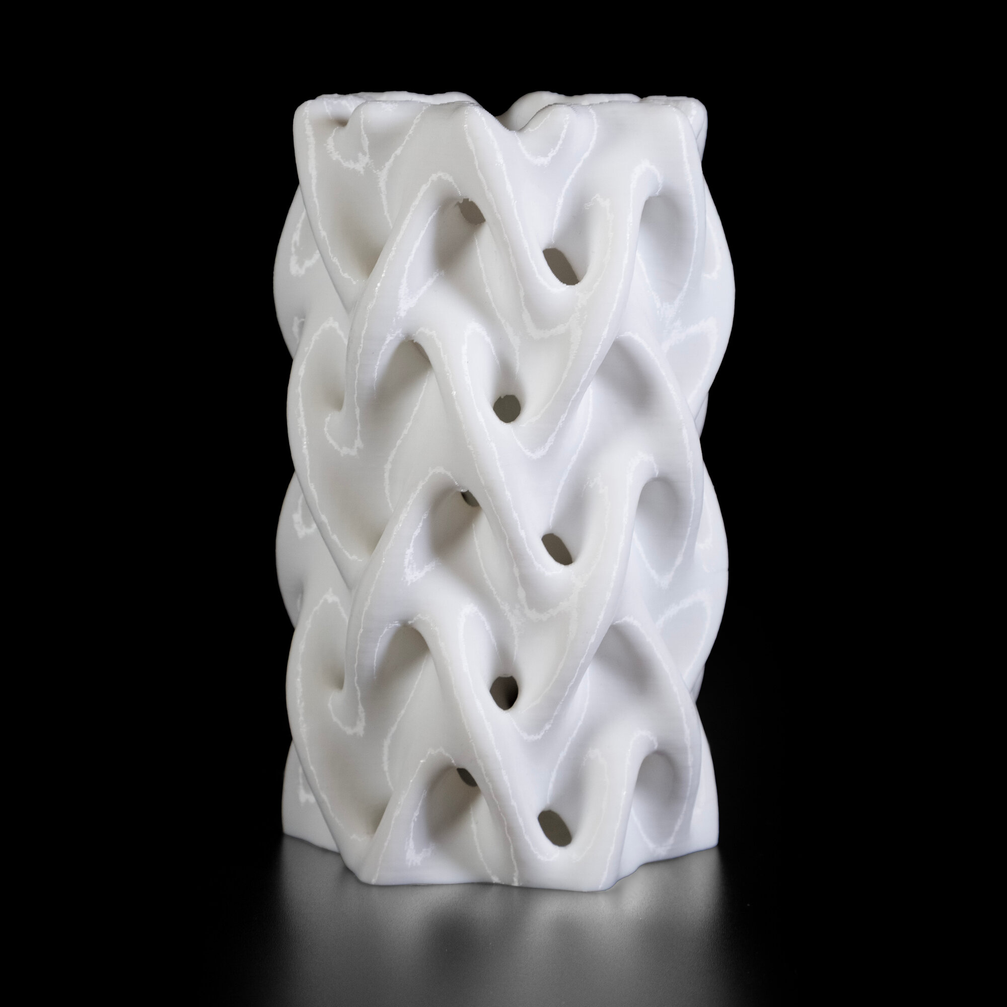 Ваза для сухоцветов. Узор плетенка. 3D печать, белая, 13 см.