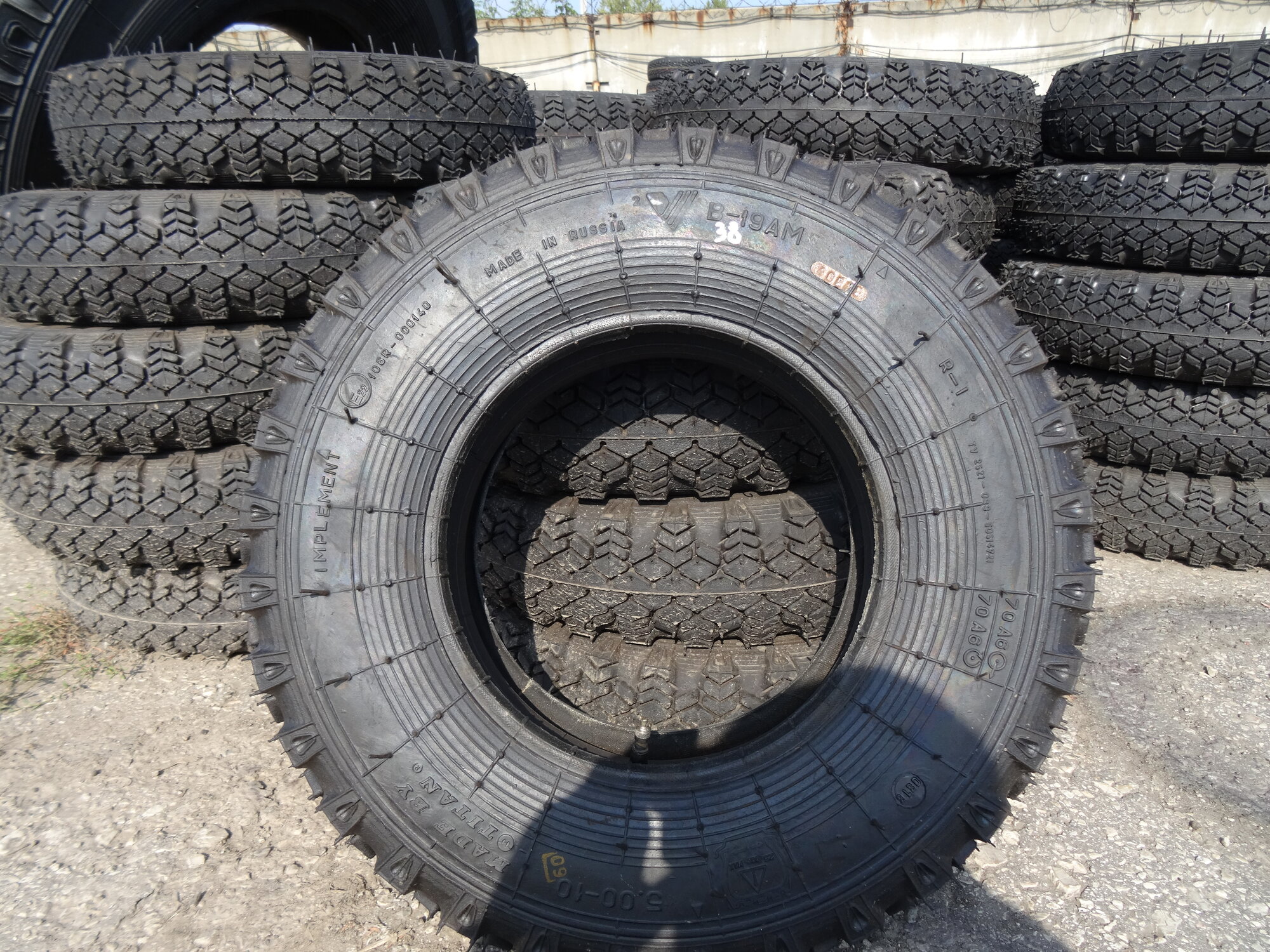 5,00-10 В-19 TT 70А6 - Шина на с/х машины и прицепы (Волжский)