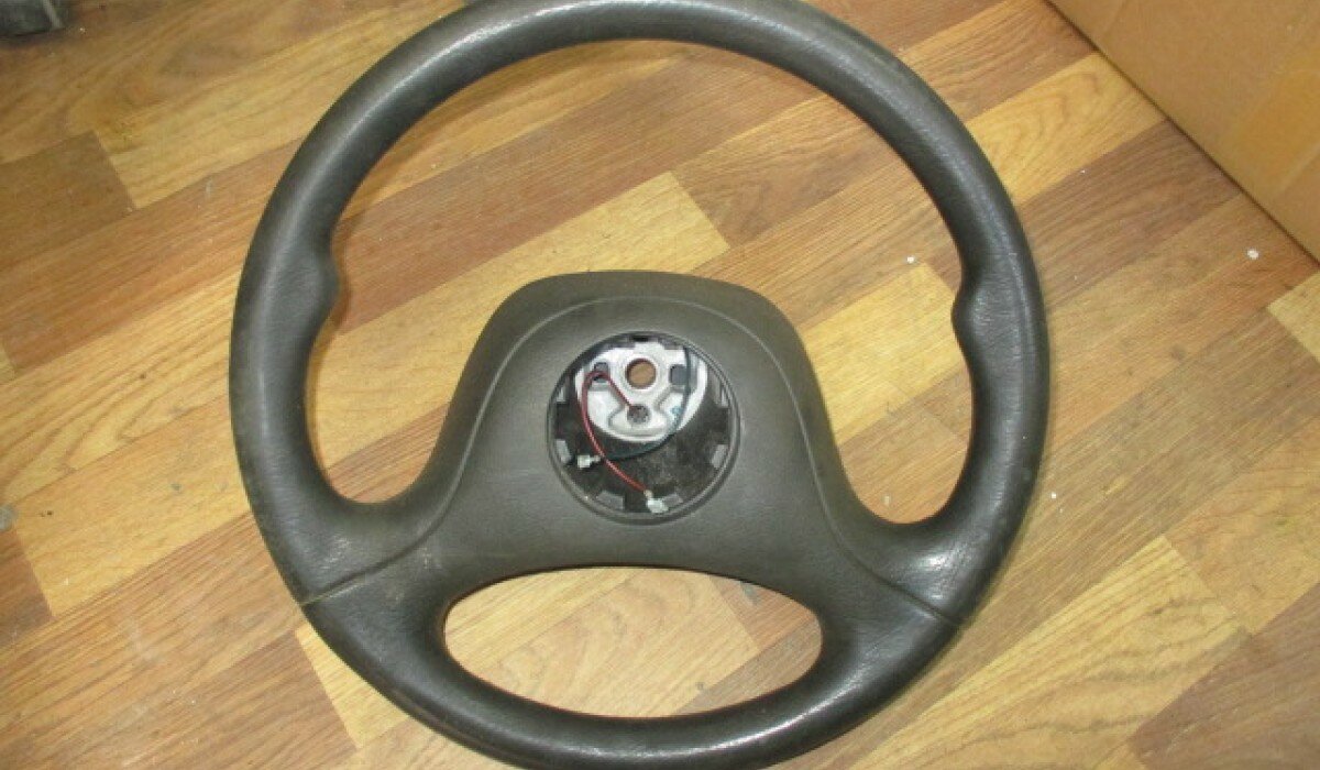 Рулевое колесо Lanos Chevrolet 96239024