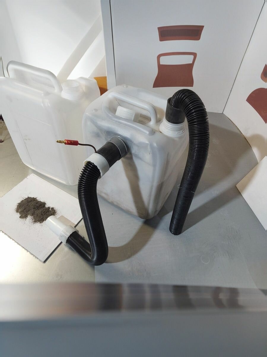 Циклон хороший и Канистра Хорошая Тара 10 литров Б. У.