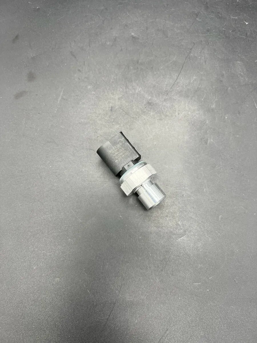 Датчик давления кондиционера Новое