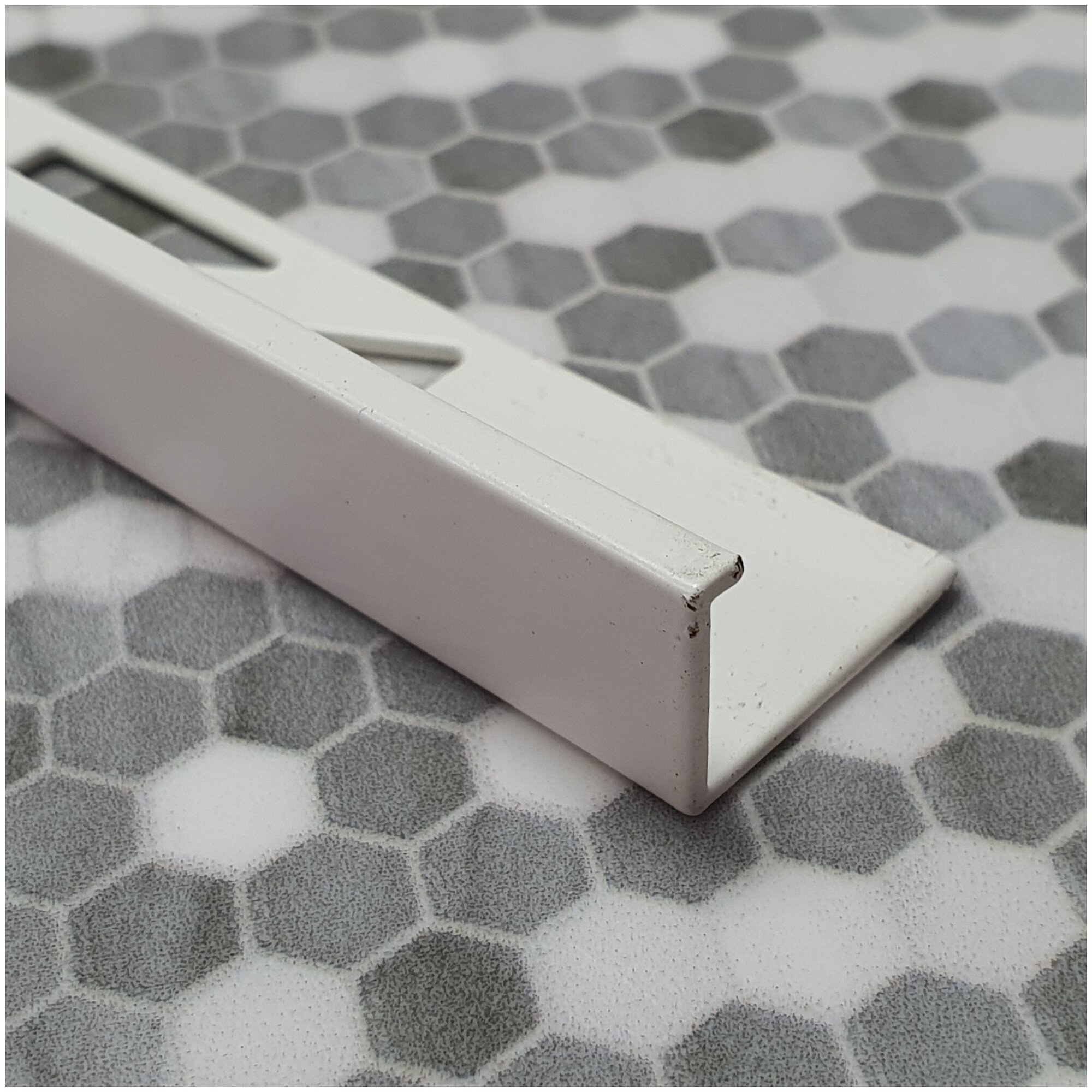 АП 11мм "DO-3" 2,7м Белый Г-об. анод. алюм.